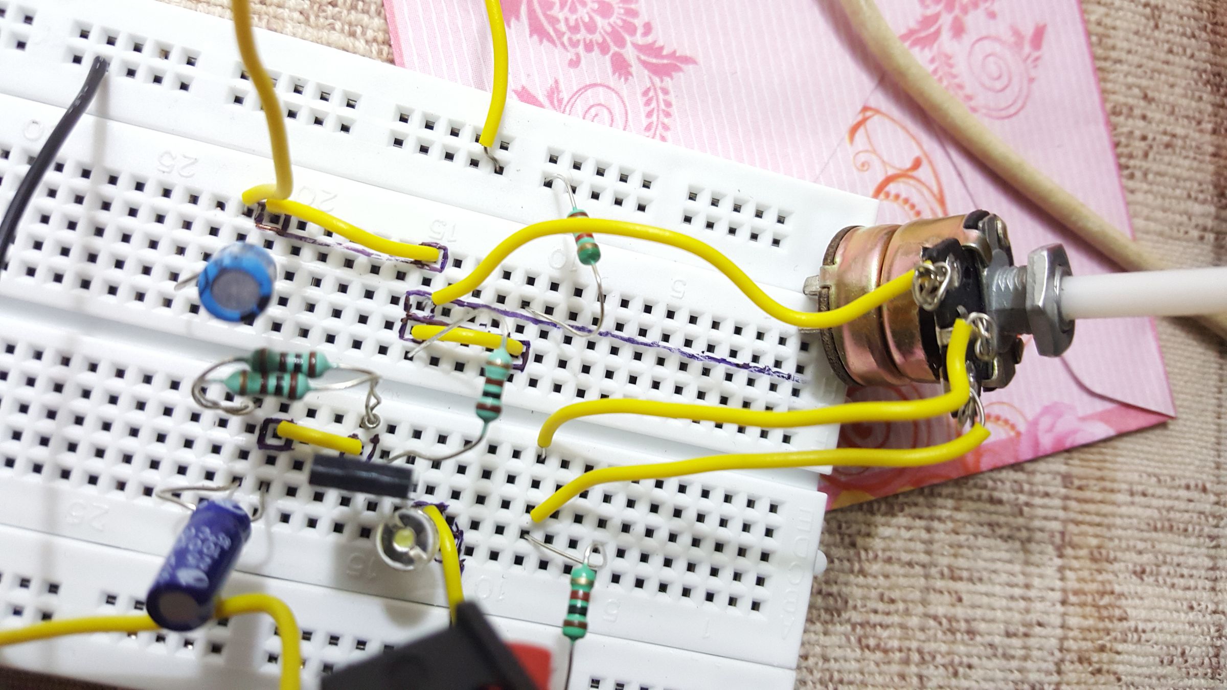 TRANSMIT DATA THROUGH LIGHT !!! : 4 Steps (with Pictures) - Instructables