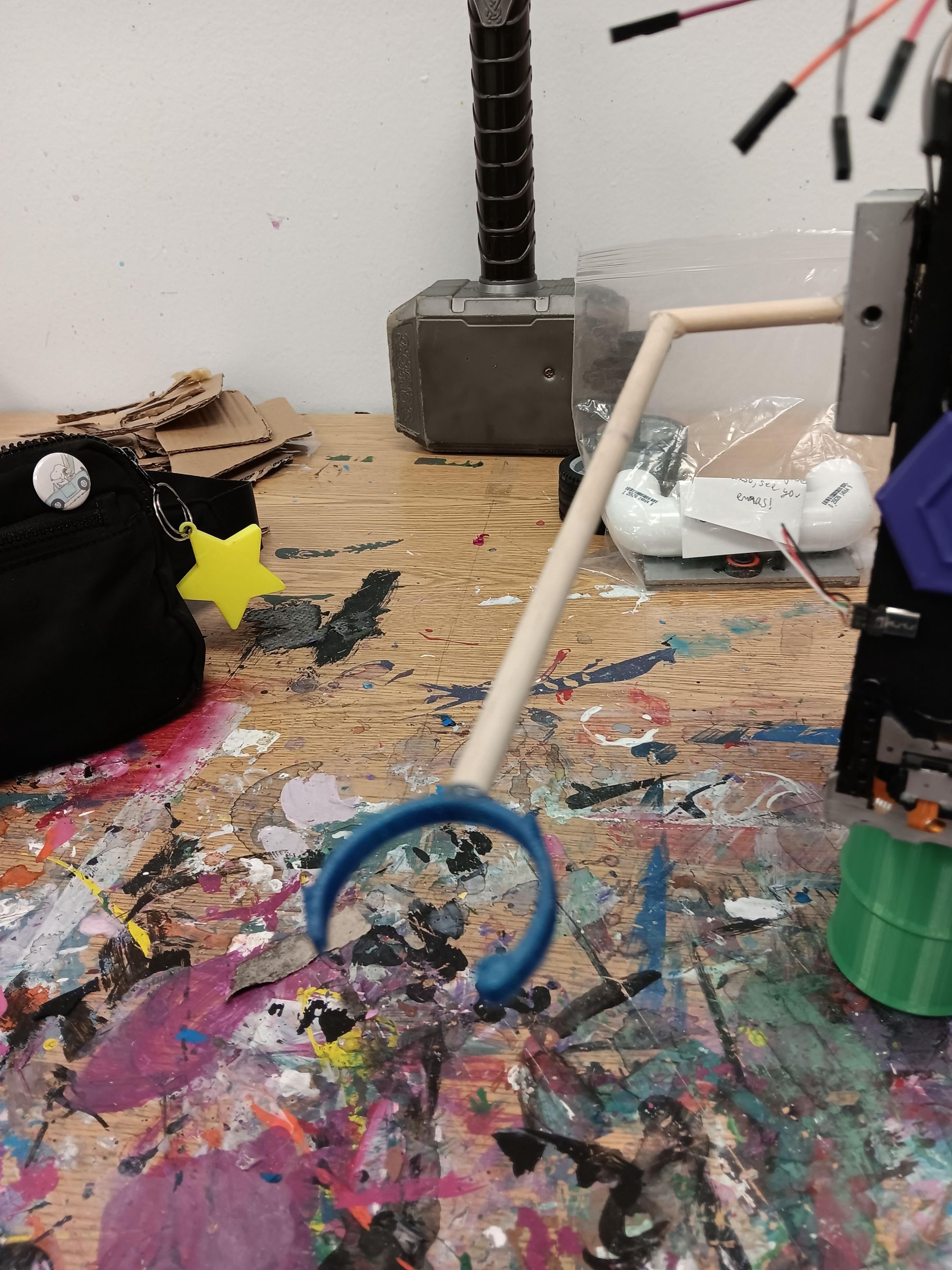 Junk Robot : 5 Steps - Instructables