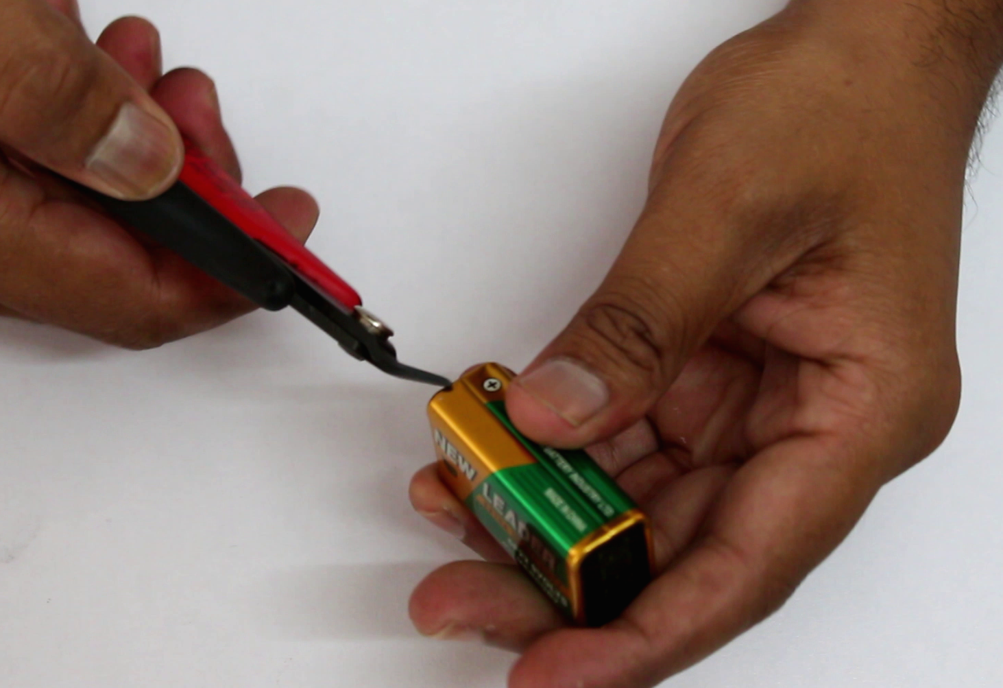 Make 4 Useful Things From 9V Battery : 11 Steps (with Pictures ...
