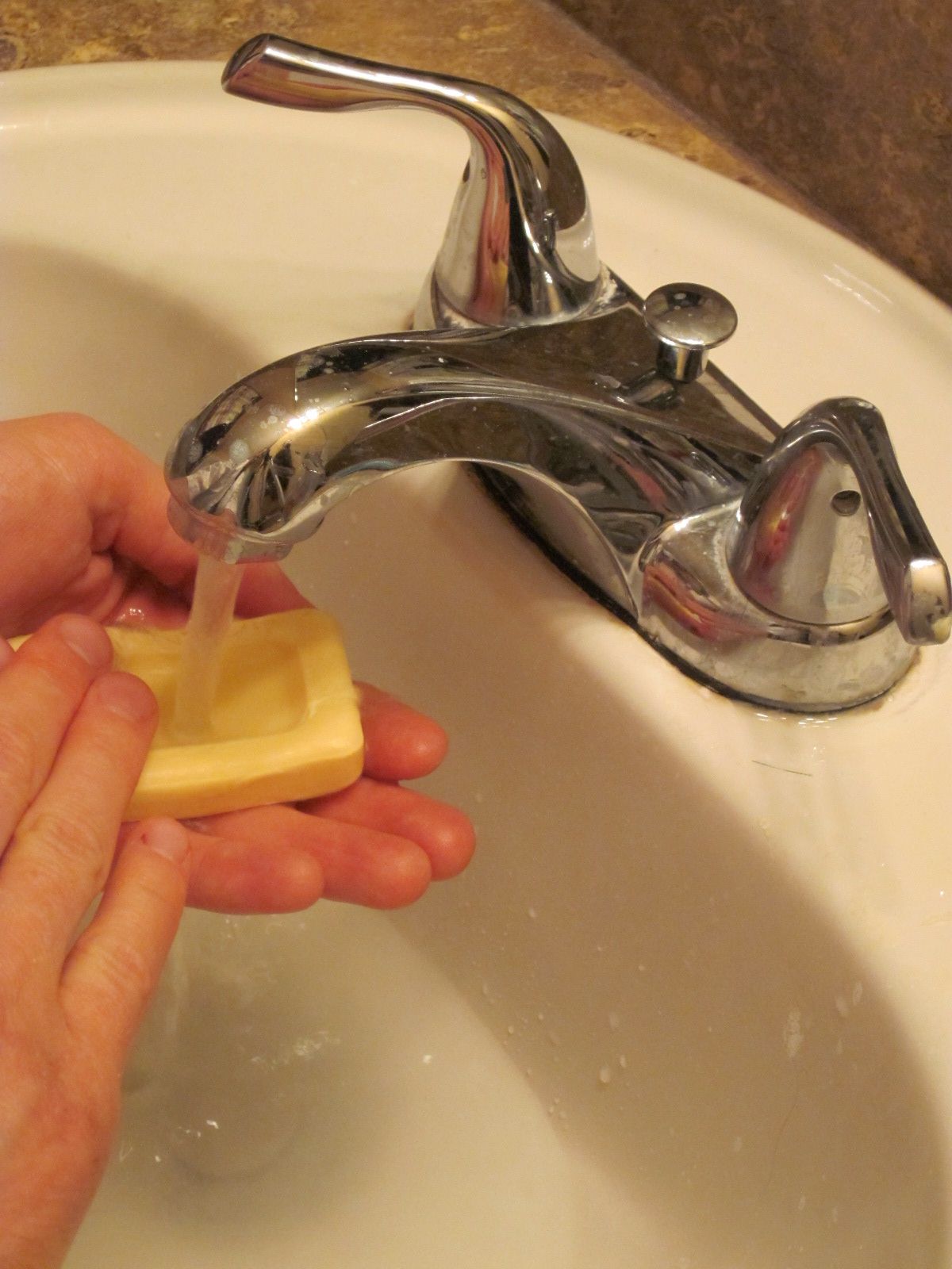 How to Remove Gloves (Personal Protective Equipment) Without Spreading ...