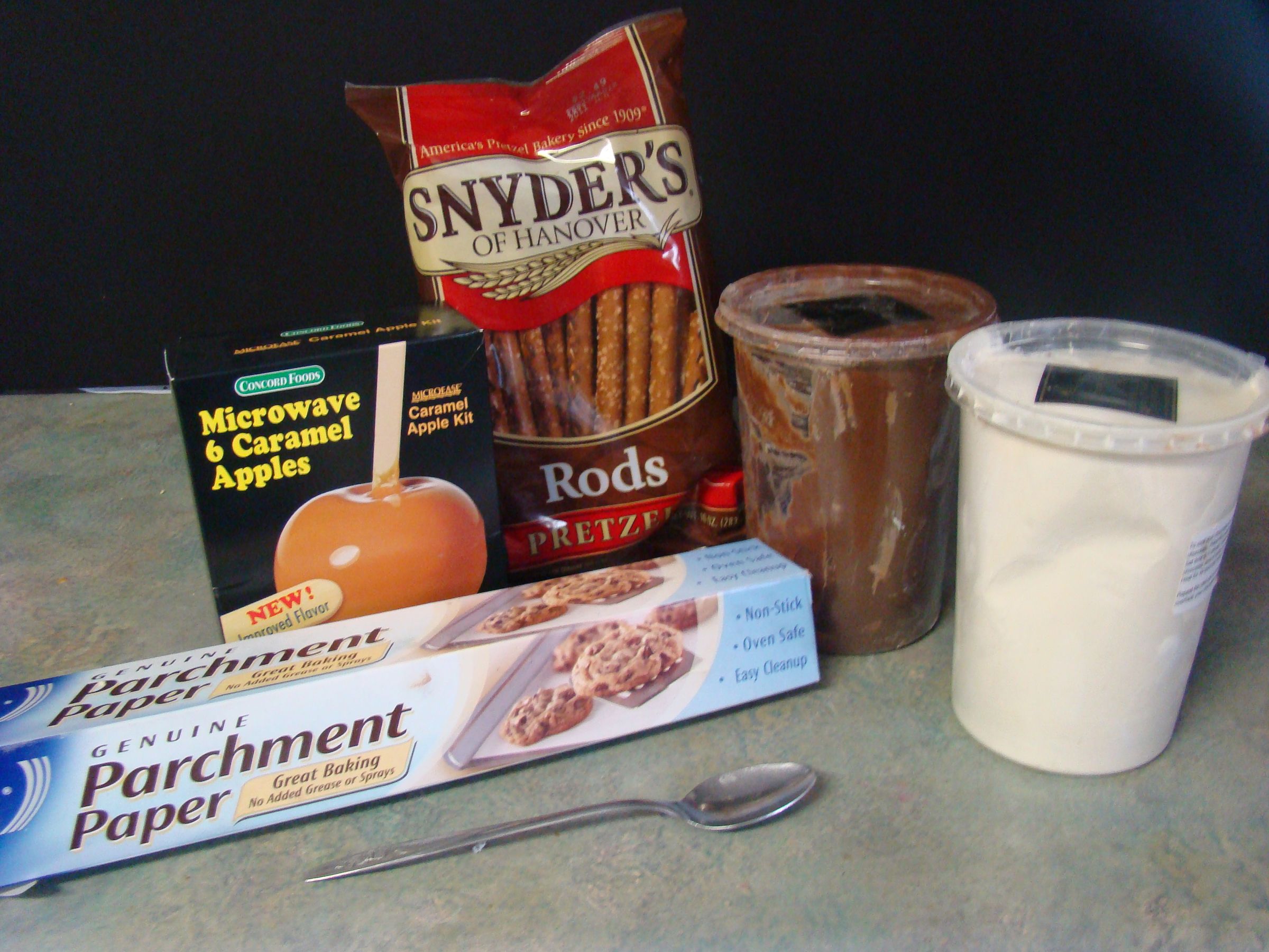 Chocolate Covered Pretzel Rods : 16 Steps (with Pictures) - Instructables