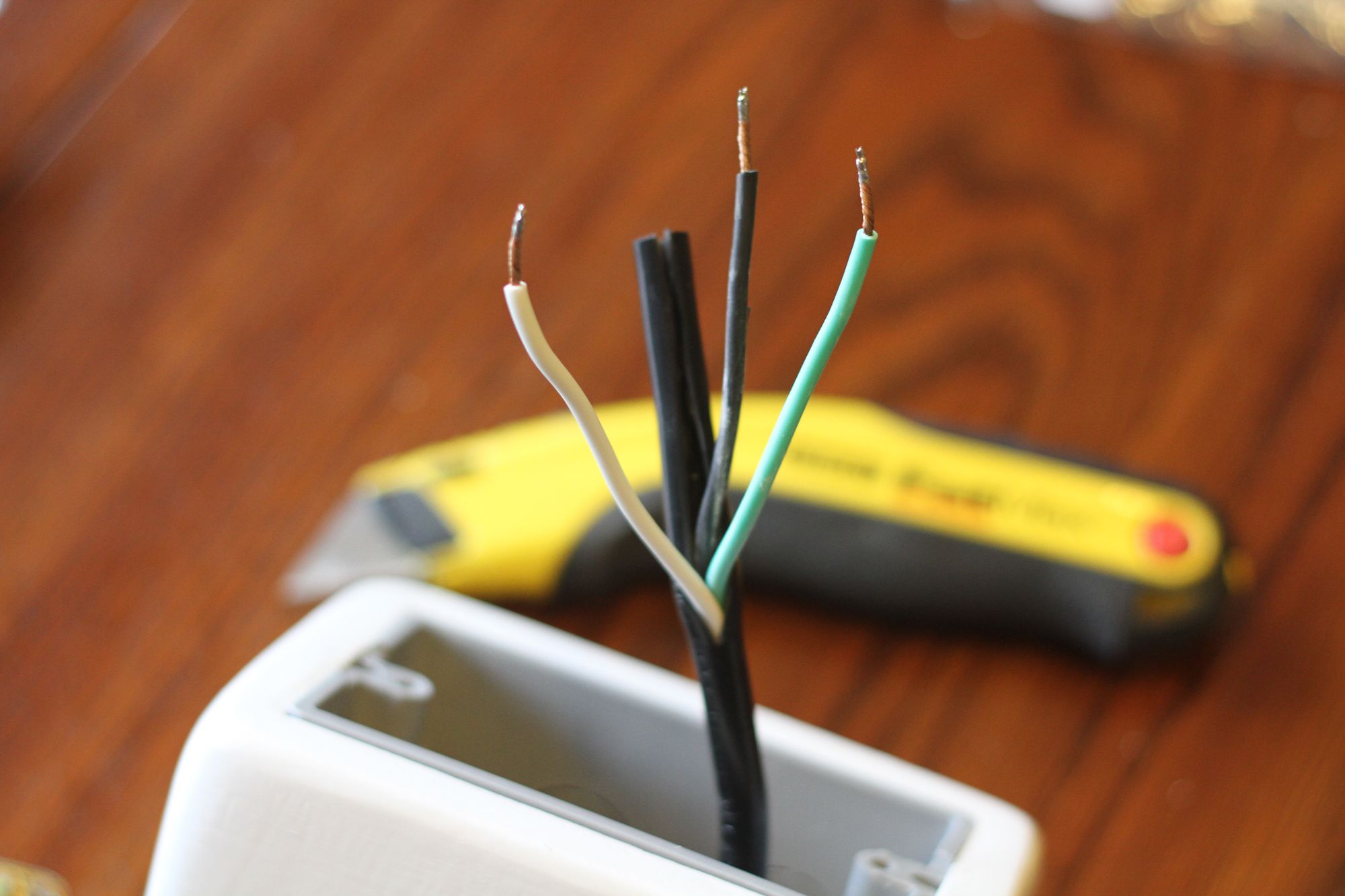 Desktop Power Outlet : 6 Steps (with Pictures) - Instructables