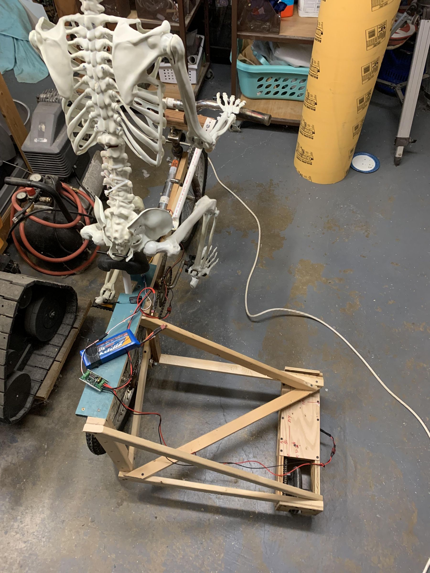 The Bike Riding Skeleton : 9 Steps (with Pictures) - Instructables