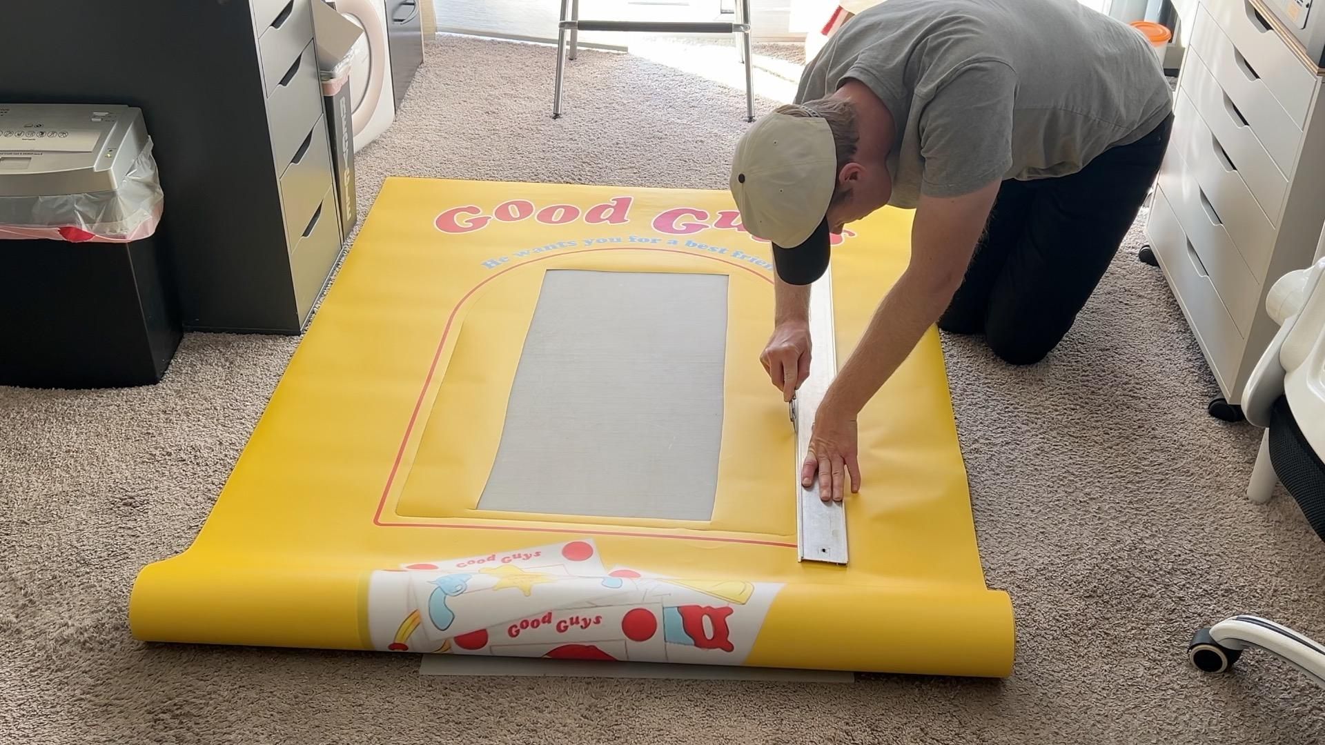 7ft Chucky Box Photo Booth (Collapsible & Swappable Design) : 9 Steps ...