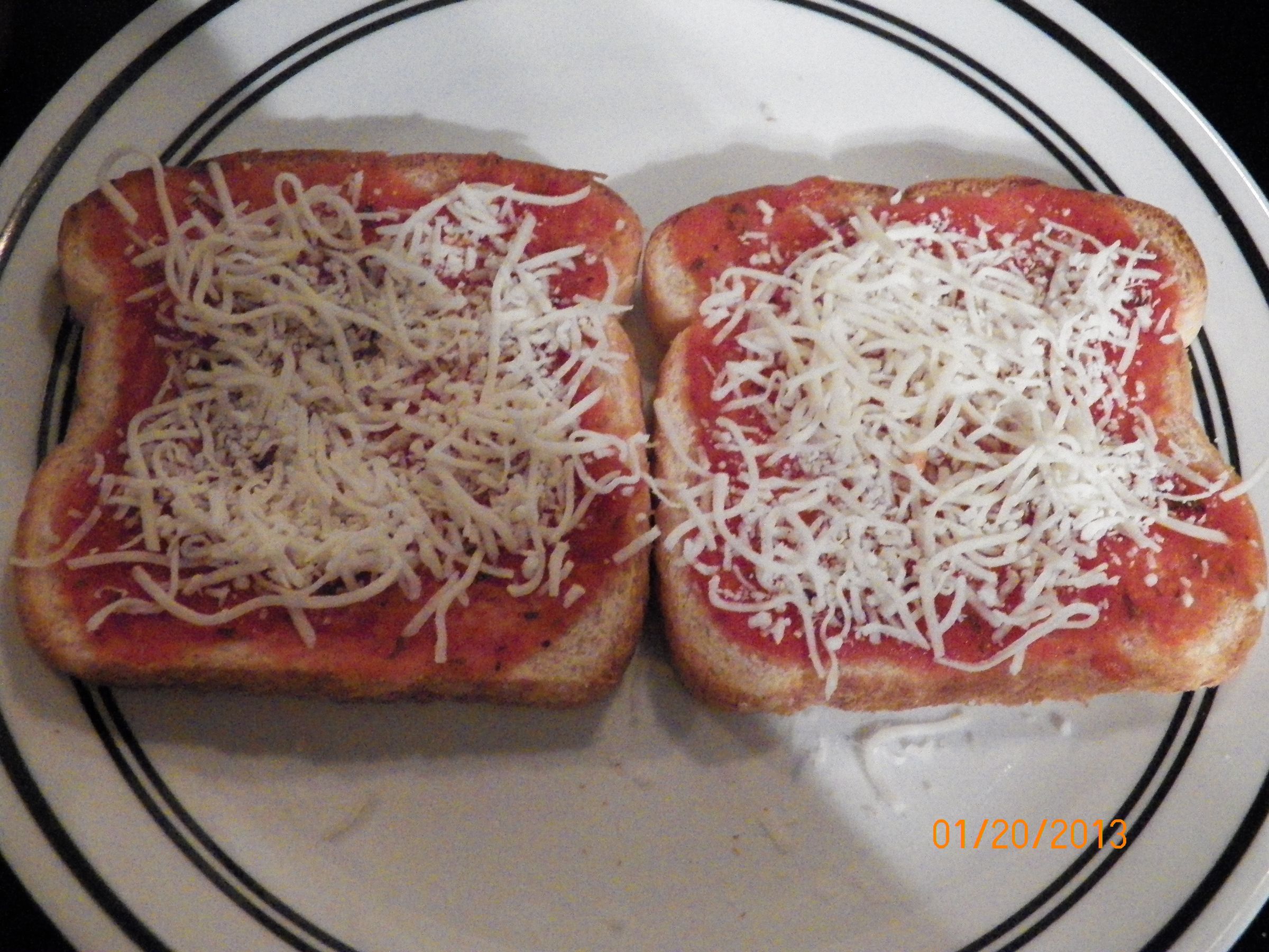 Homemade Microwave Pizza : 5 Steps - Instructables