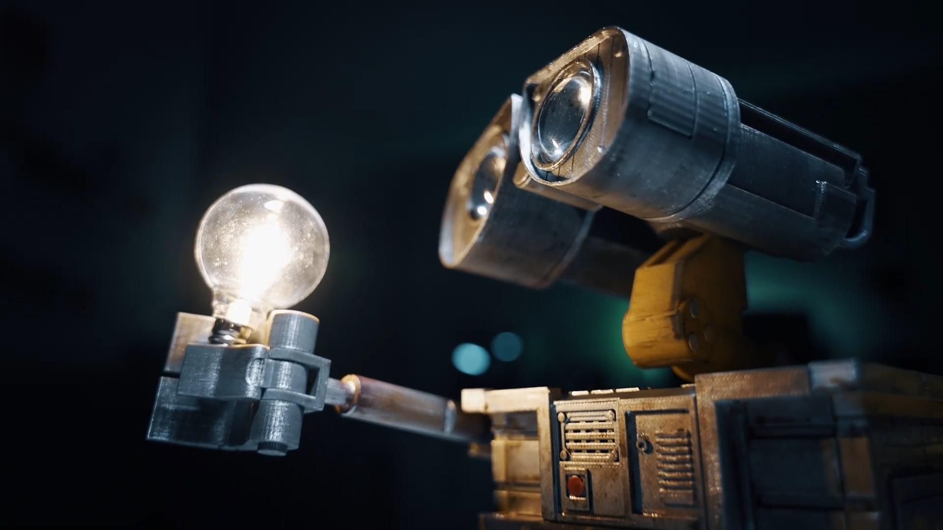 WALL-E Clock & Lamp : 24 Steps (with Pictures) - Instructables