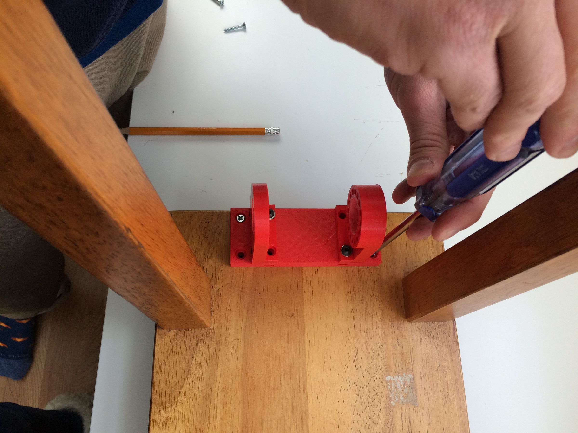 Tablet Weaving Loom Using a Wooden Stool : 7 Steps (with Pictures ...