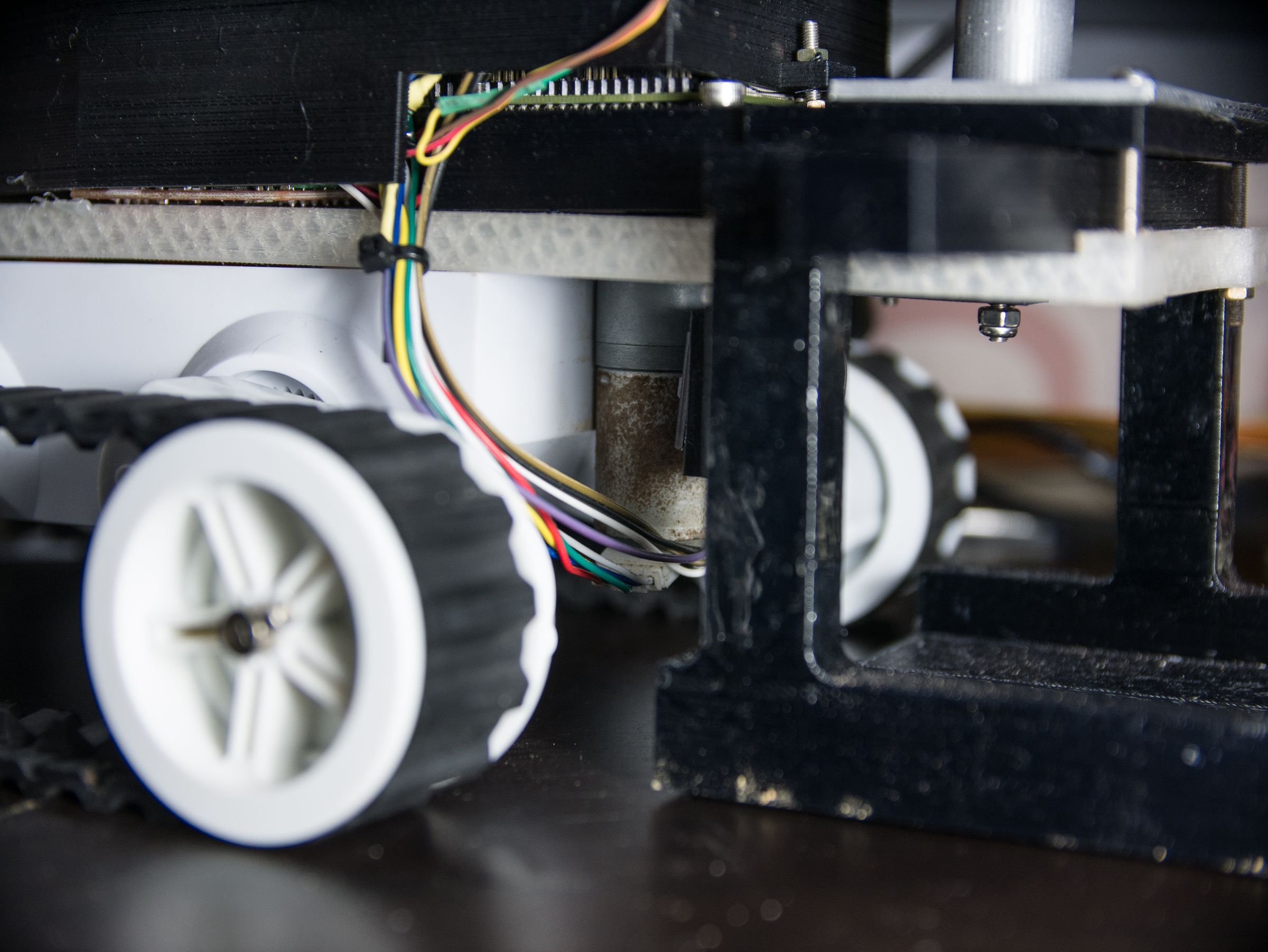 Personal Assistant Robot (Finds Objects and Follows You) Ft. Raspberry ...