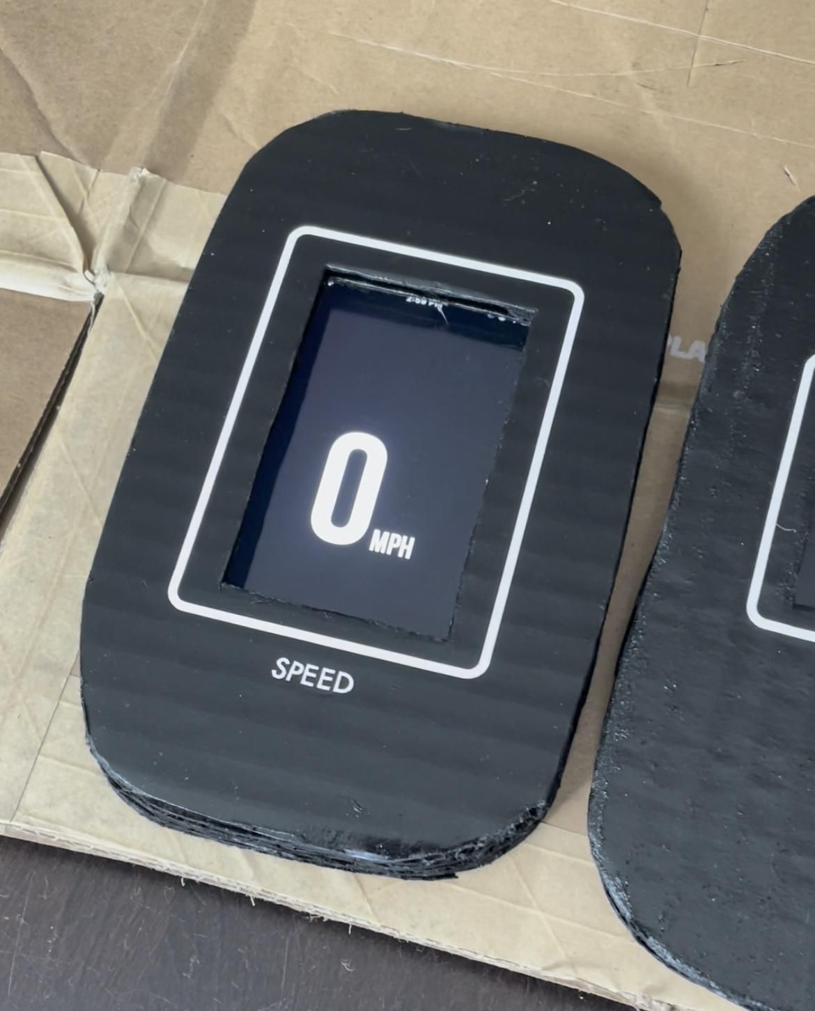 Upcycling Old Smartphones Into Physical Widgets for Skiing: Cardboard ...