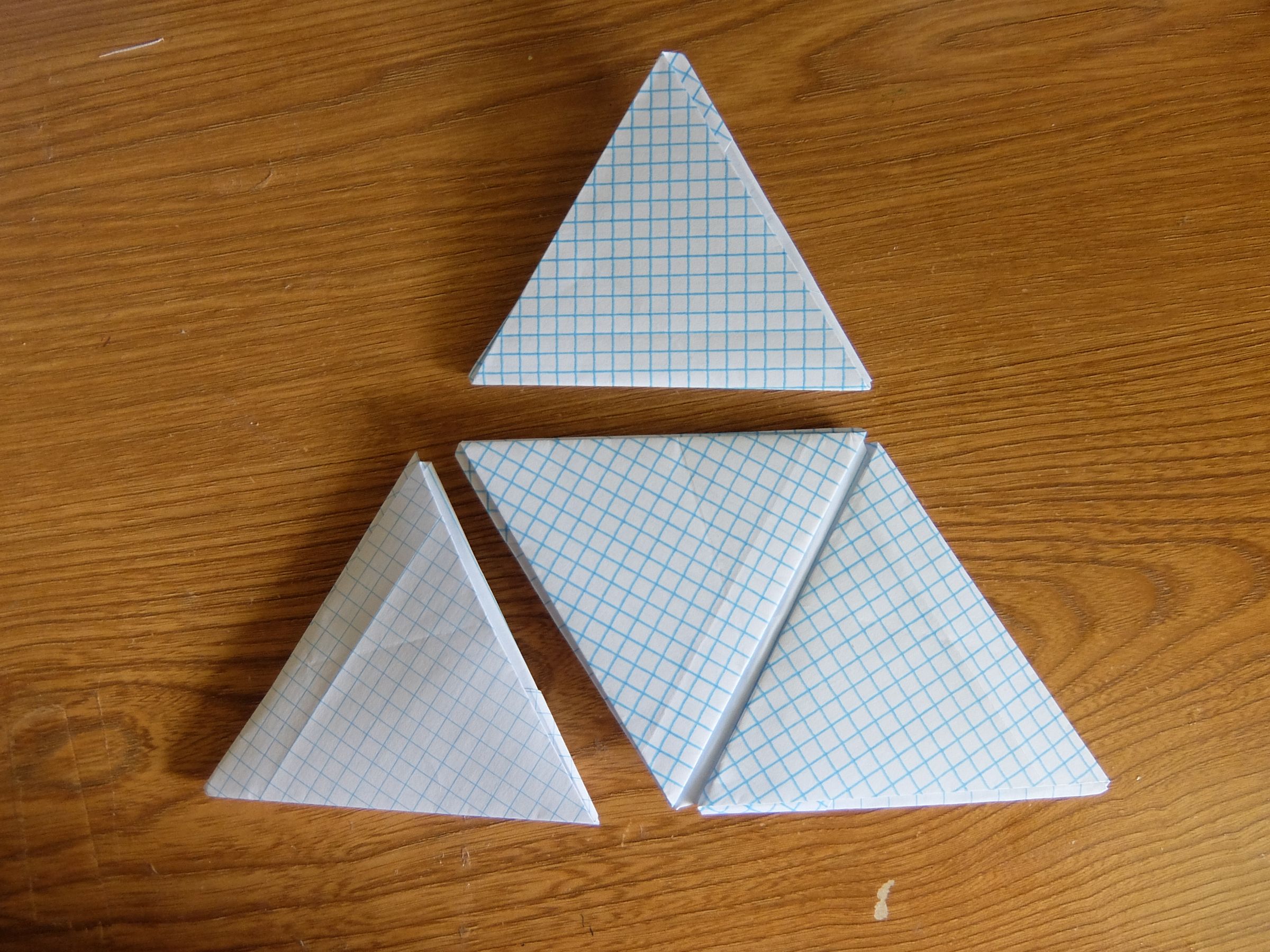 Tetrahedron 3D Model DYI Using Graphing Papers : 6 Steps (with Pictures ...