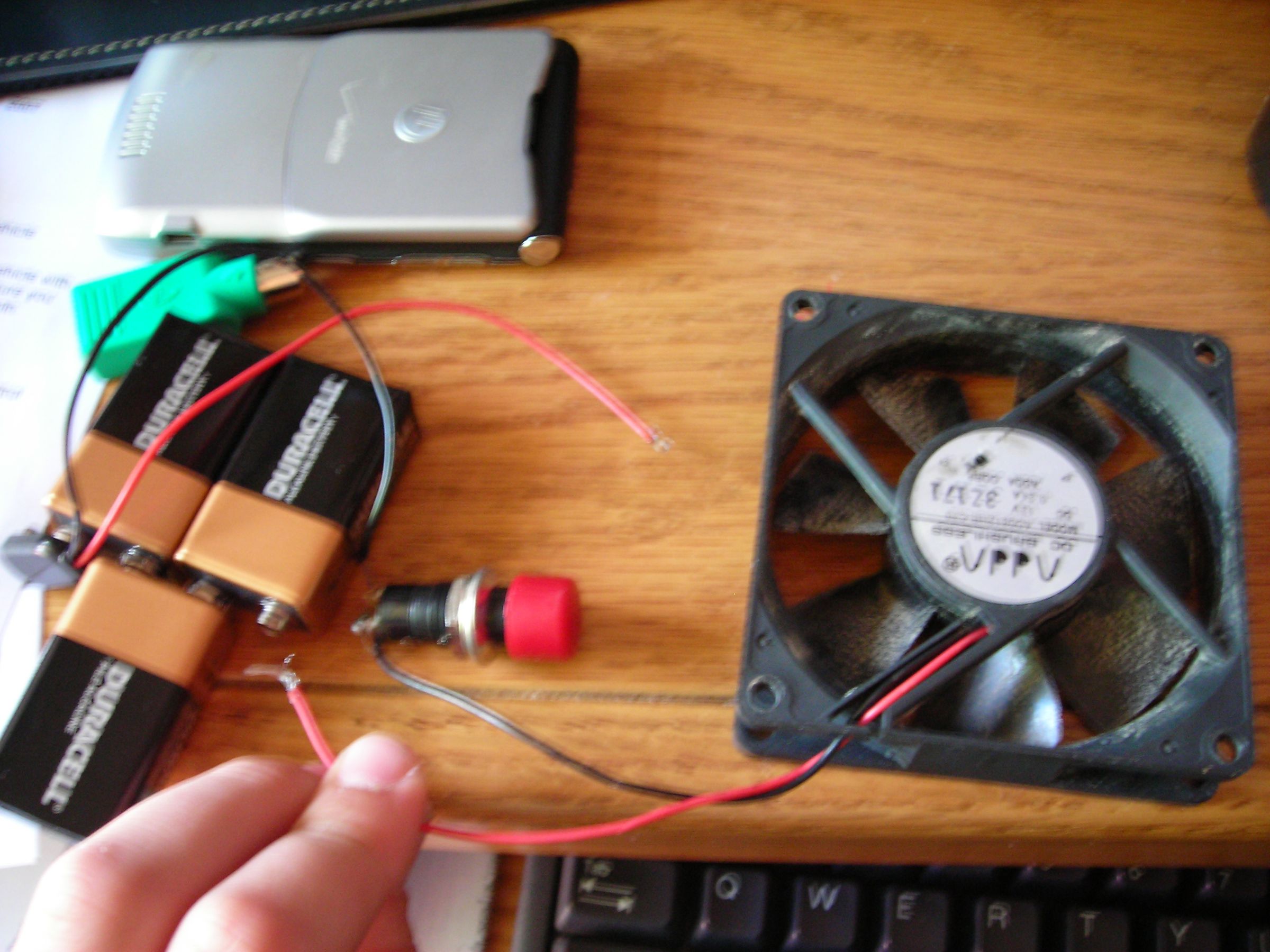 Mini Hovercraft? and Fan (mostly Fan) But Cool : 4 Steps - Instructables