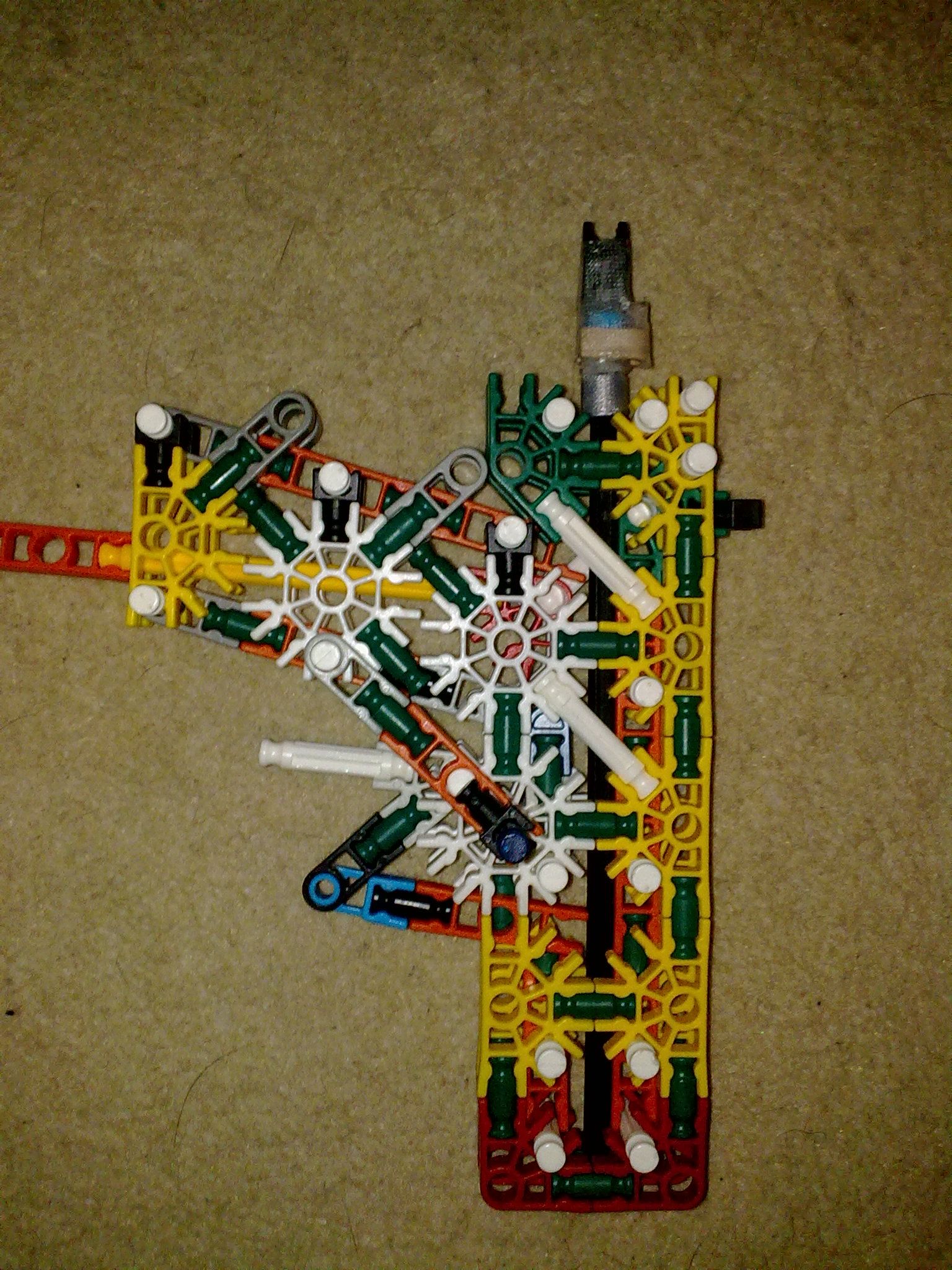Simple Knex Gun With Mag & True Trigger : 4 Steps - Instructables