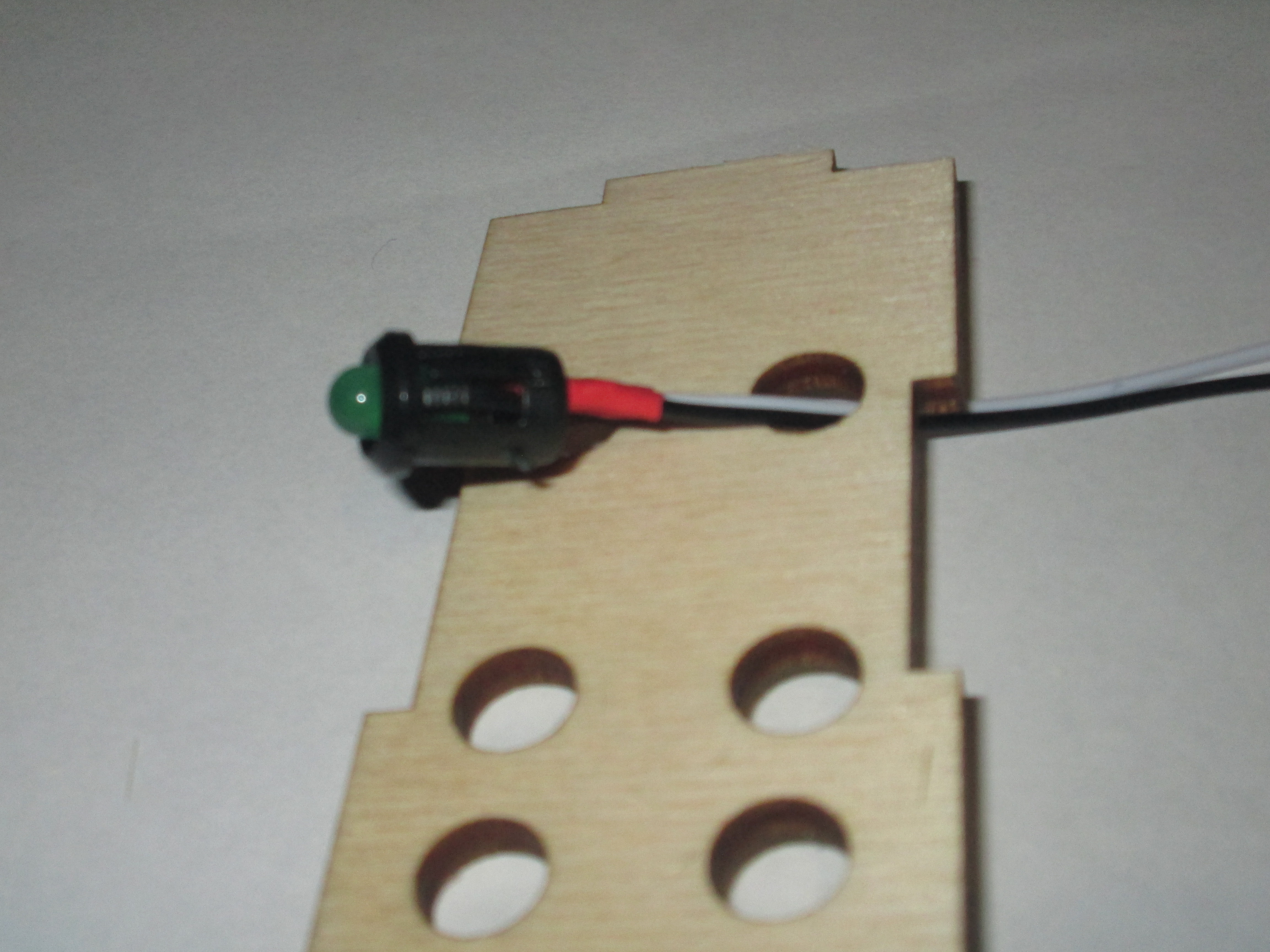 R/C Car Drag Racing Lights : 3 Steps - Instructables