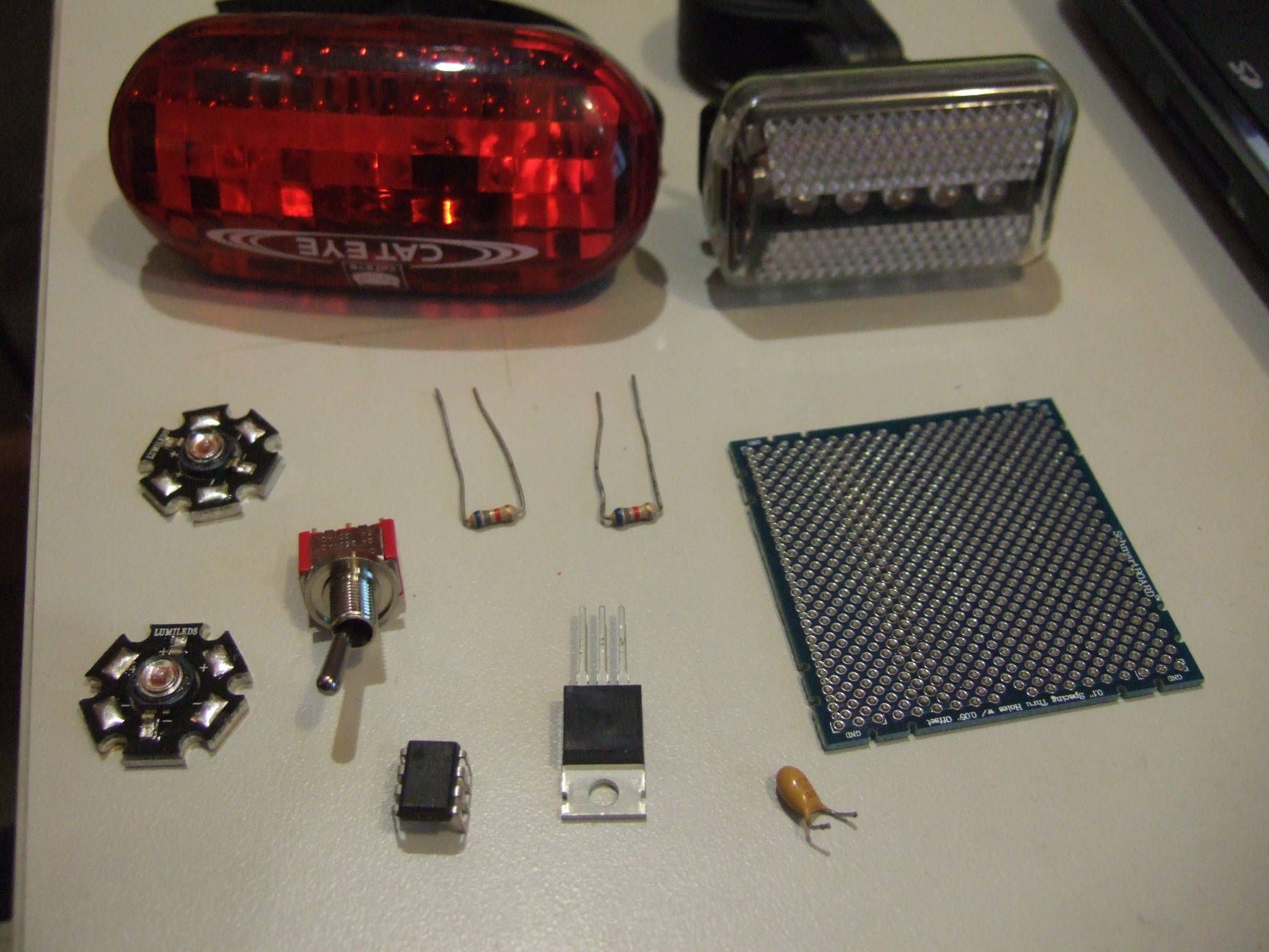 Daylight Visible Bike Light - Front/Rear Combo - 100 Lumens on 2 AA's ...