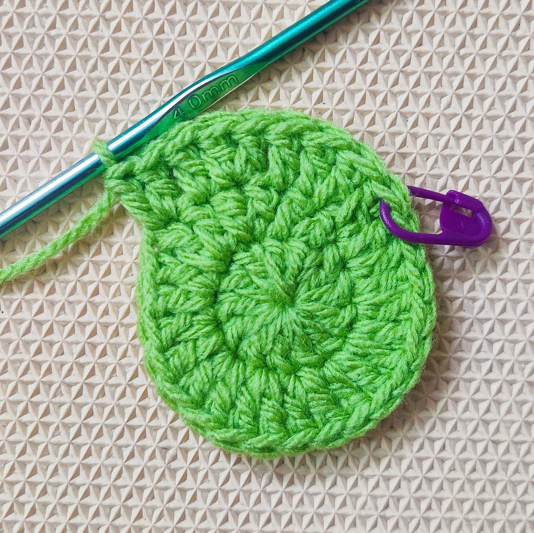 How to Make a Solid Double Crochet Spiral Circle : 7 Steps (with ...