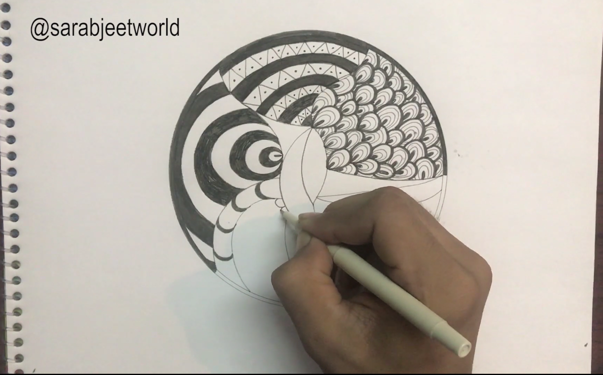 How to Draw Complex Zentangle Art for Beginners Learn : 11 Steps ...