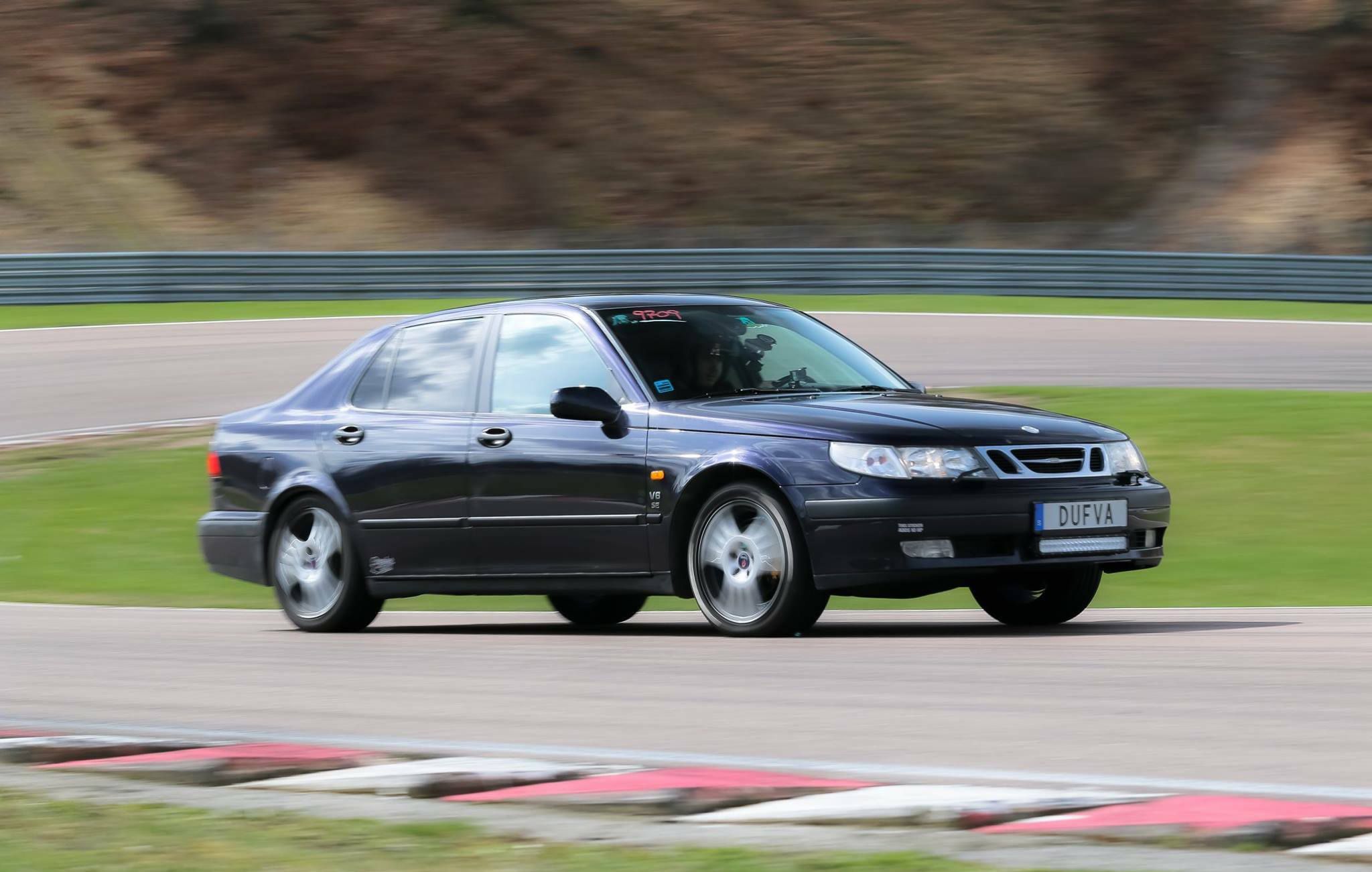 Tron Up Your Car : 4 Steps (with Pictures) - Instructables