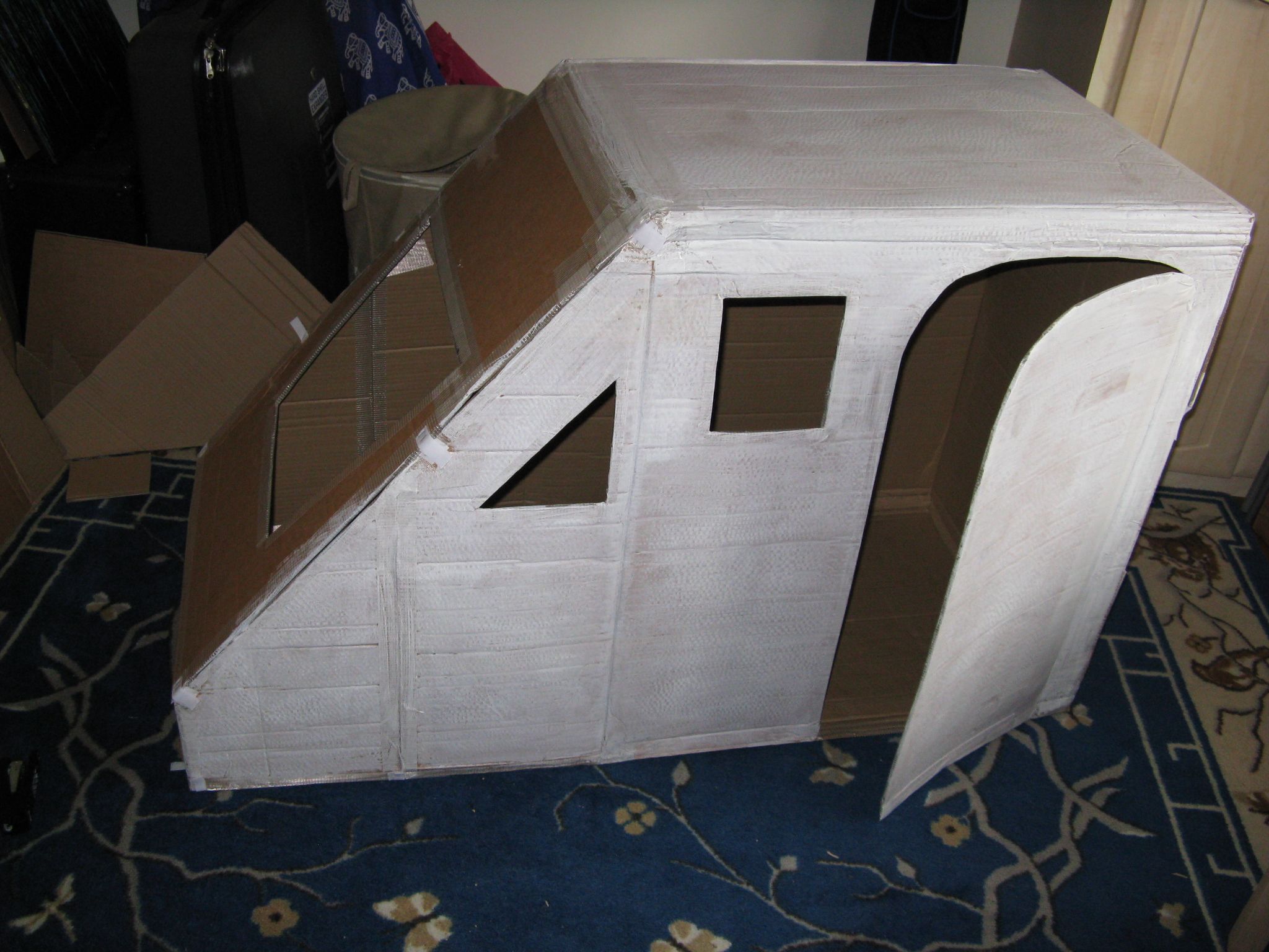 Spaceship for Kids Fold-able Made From Cardboard : 5 Steps (with ...