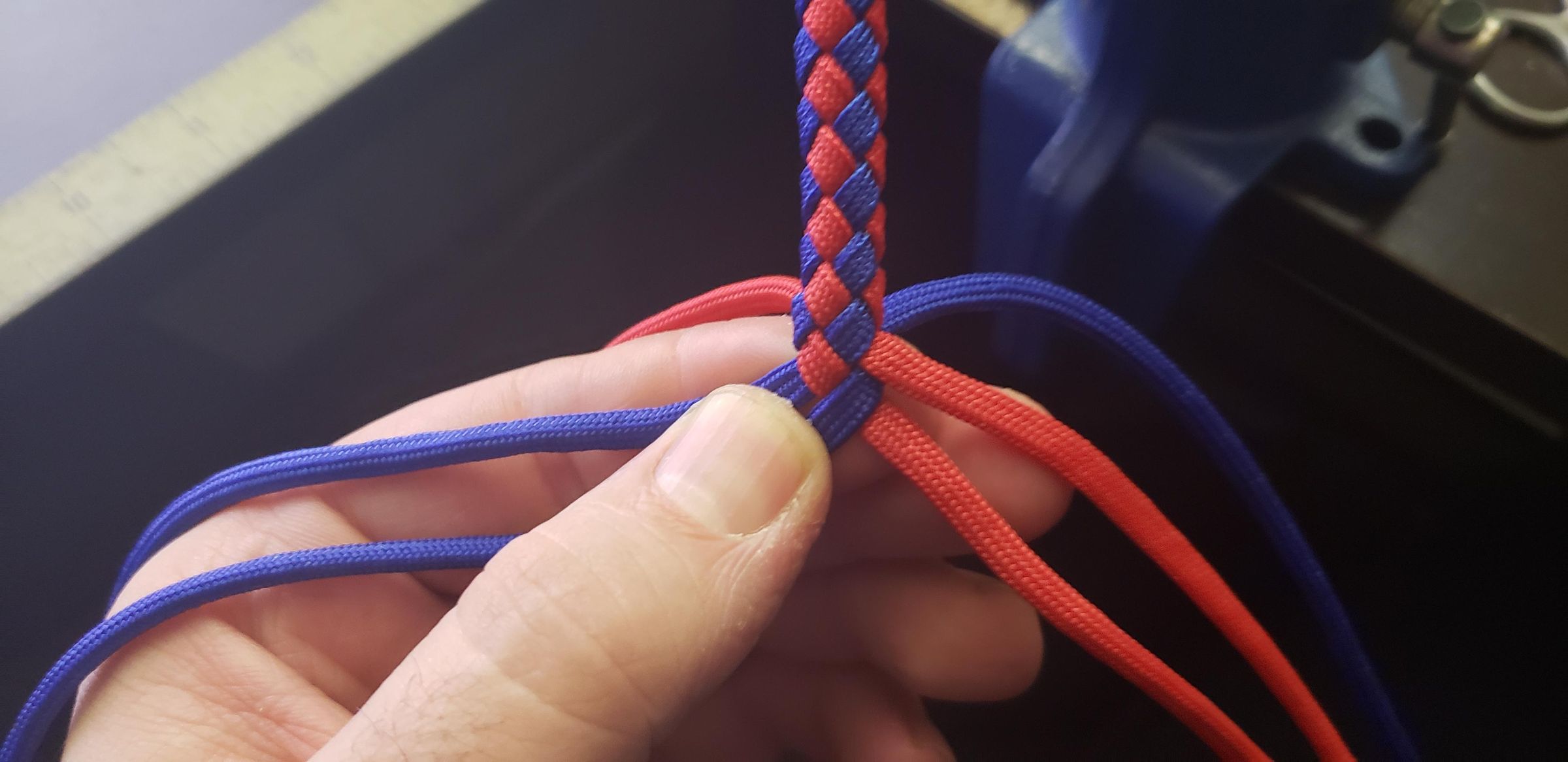 Tygra's Bolo-Whip With Paracord in 16 Plait : 9 Steps (with Pictures ...