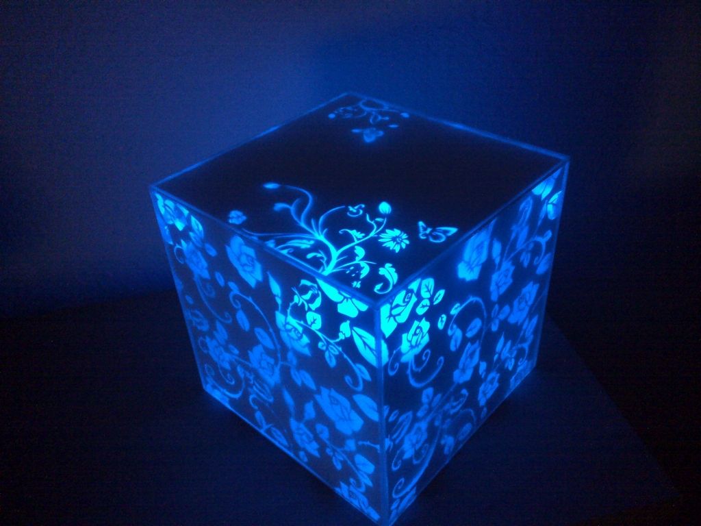 How to Make a TRON Style Lamp: the MADYLIGHT : 18 Steps (with Pictures ...