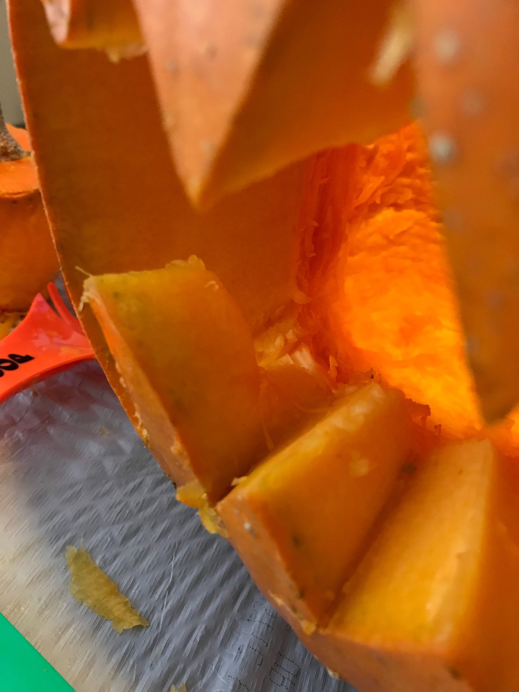 The Cannibalistic Pumpkin : 6 Steps (with Pictures) - Instructables