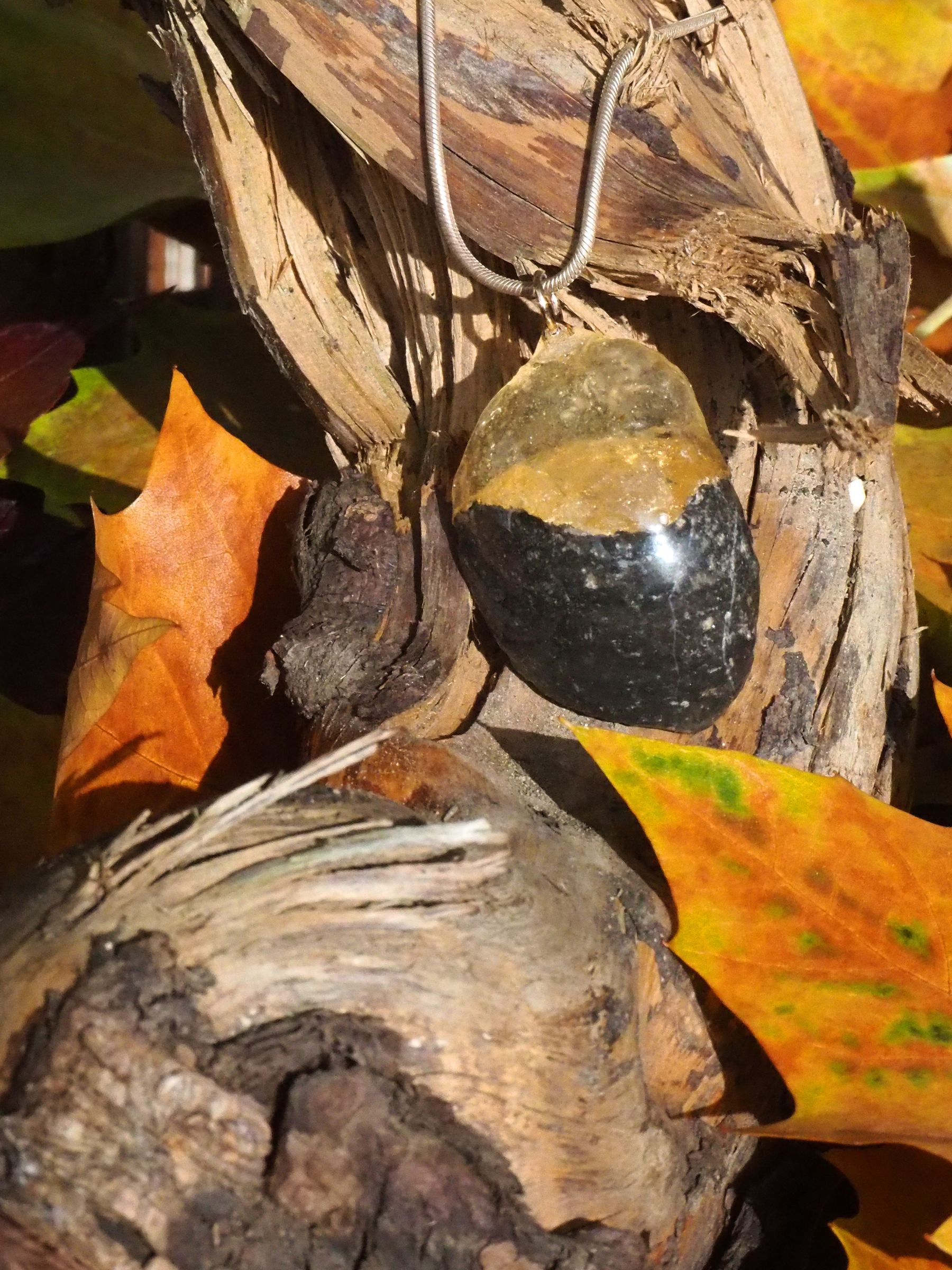 Half-Glass Stone Pendants : 10 Steps (with Pictures) - Instructables