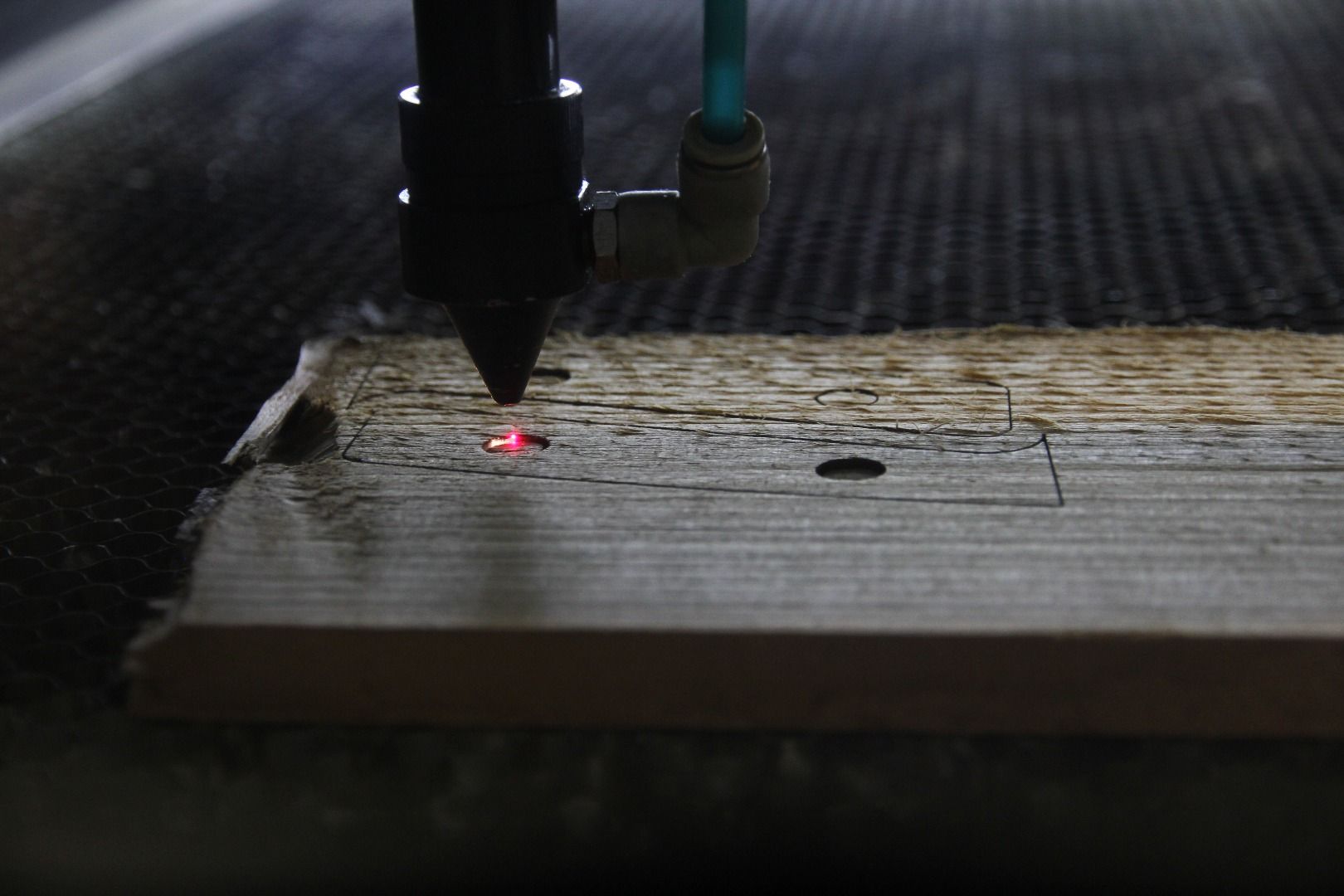 Chamfered Laser Cut Bread Knife : 7 Steps (with Pictures) - Instructables