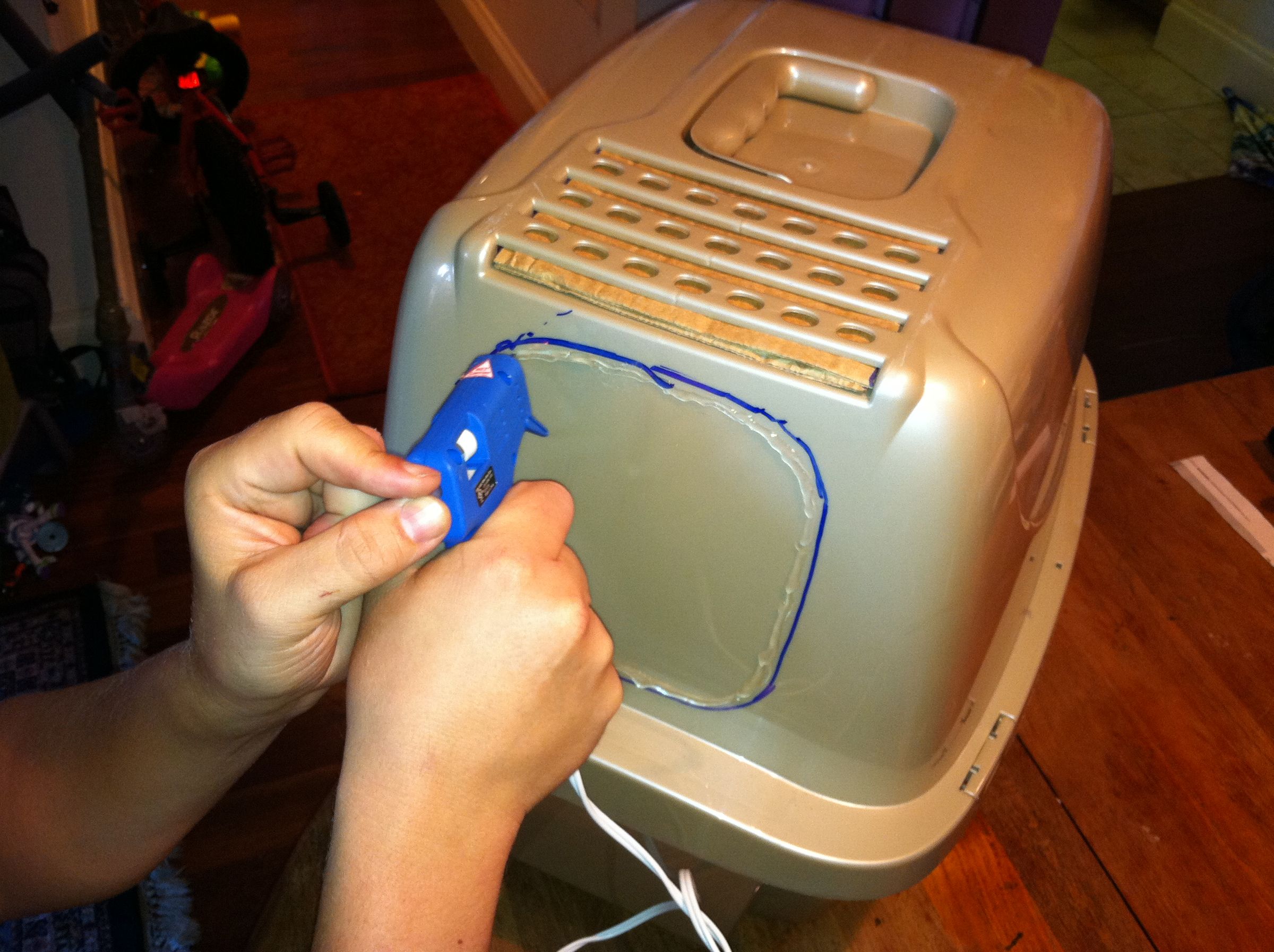 Odorless Cat Litter Box : 9 Steps (with Pictures) - Instructables