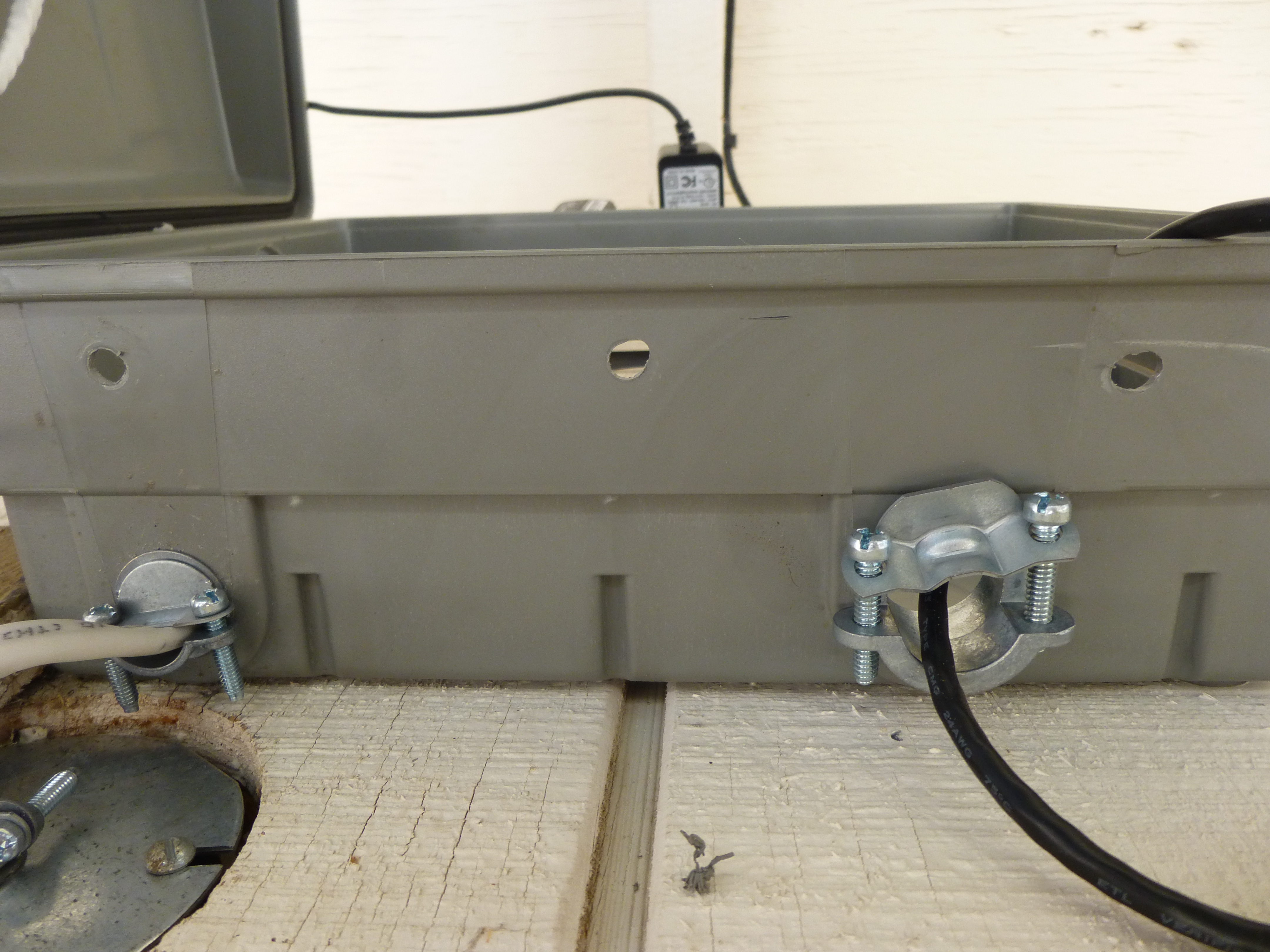 Outdoor Router Cabinet : 24 Steps - Instructables