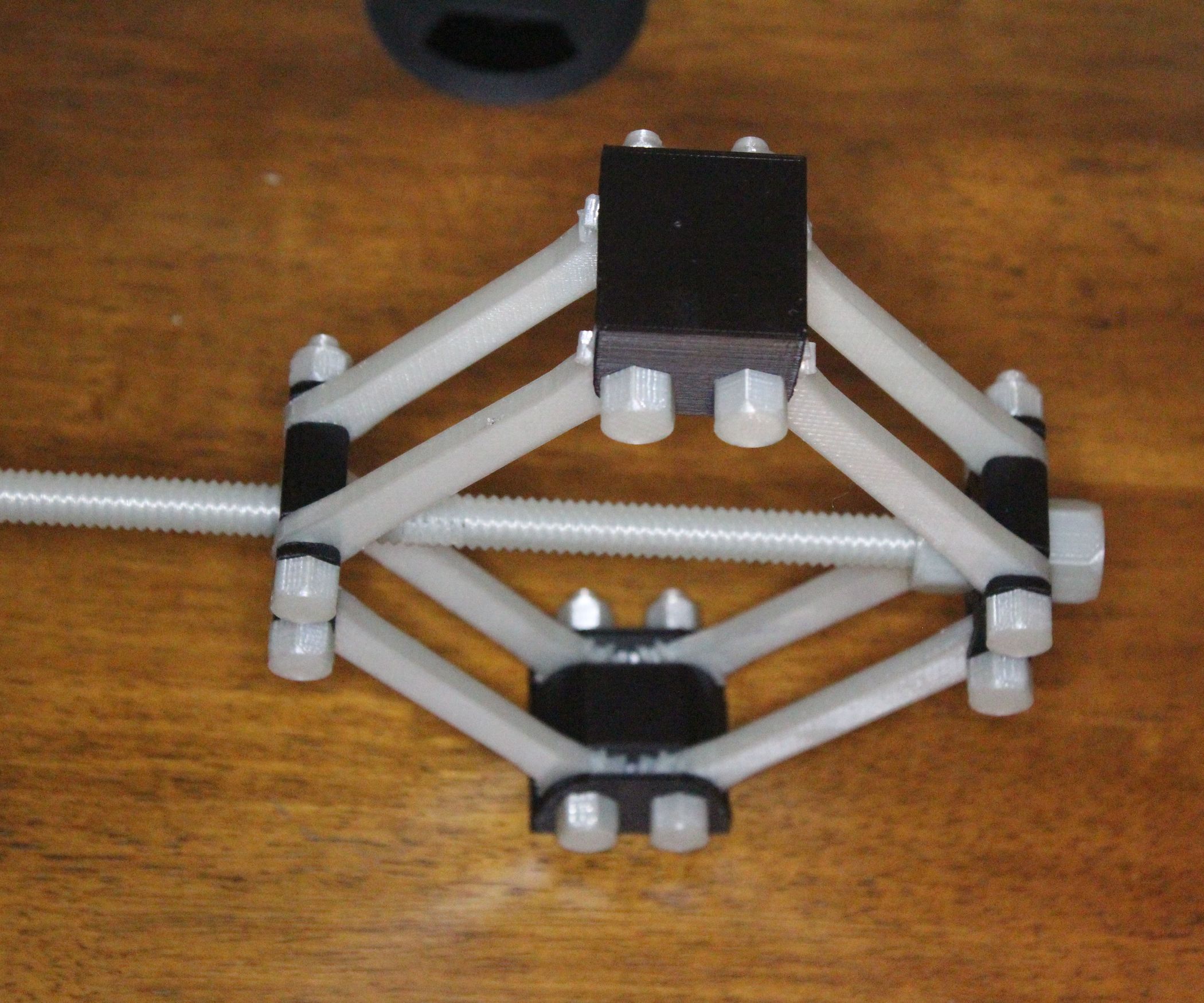 Completely 3D Printed Scissor Jack : 7 Steps - Instructables