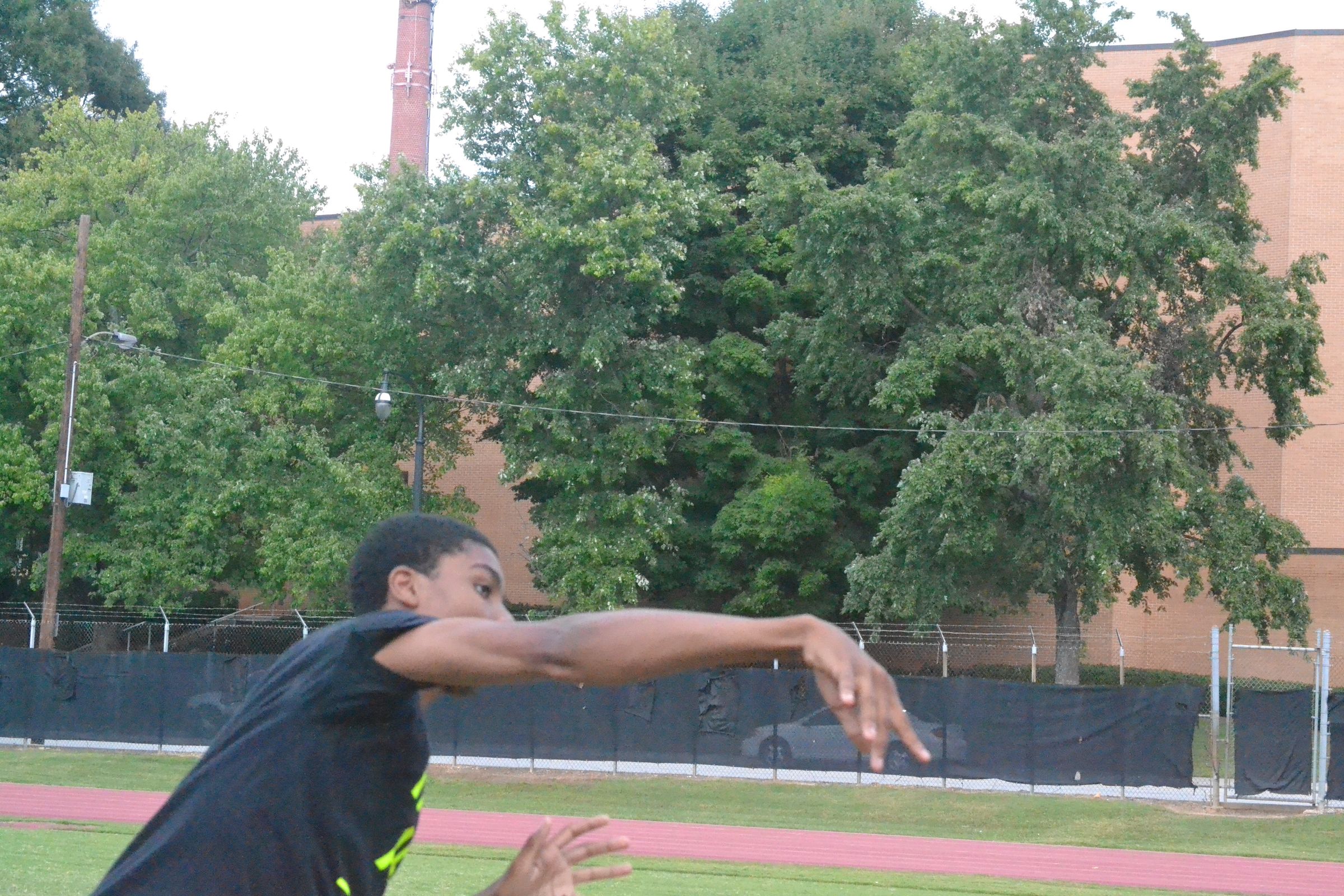 How to Throw a Football ? : 10 Steps (with Pictures) - Instructables