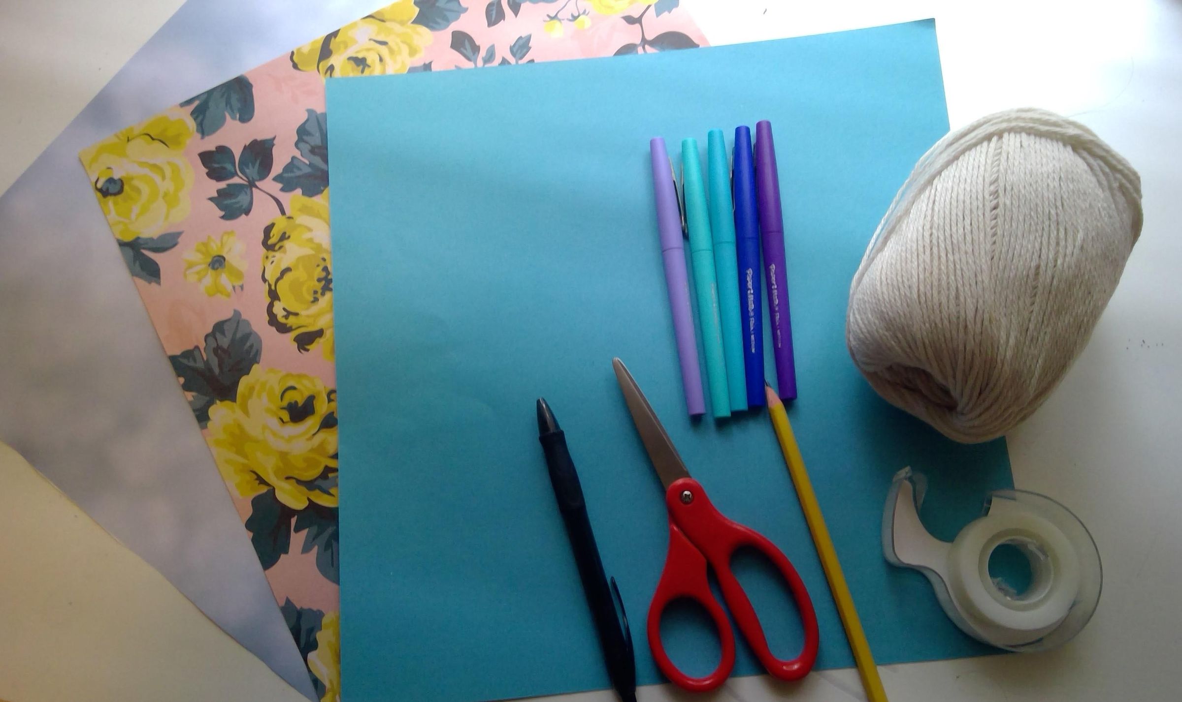 How to Make Paper Decorations for Your Wall : 11 Steps - Instructables