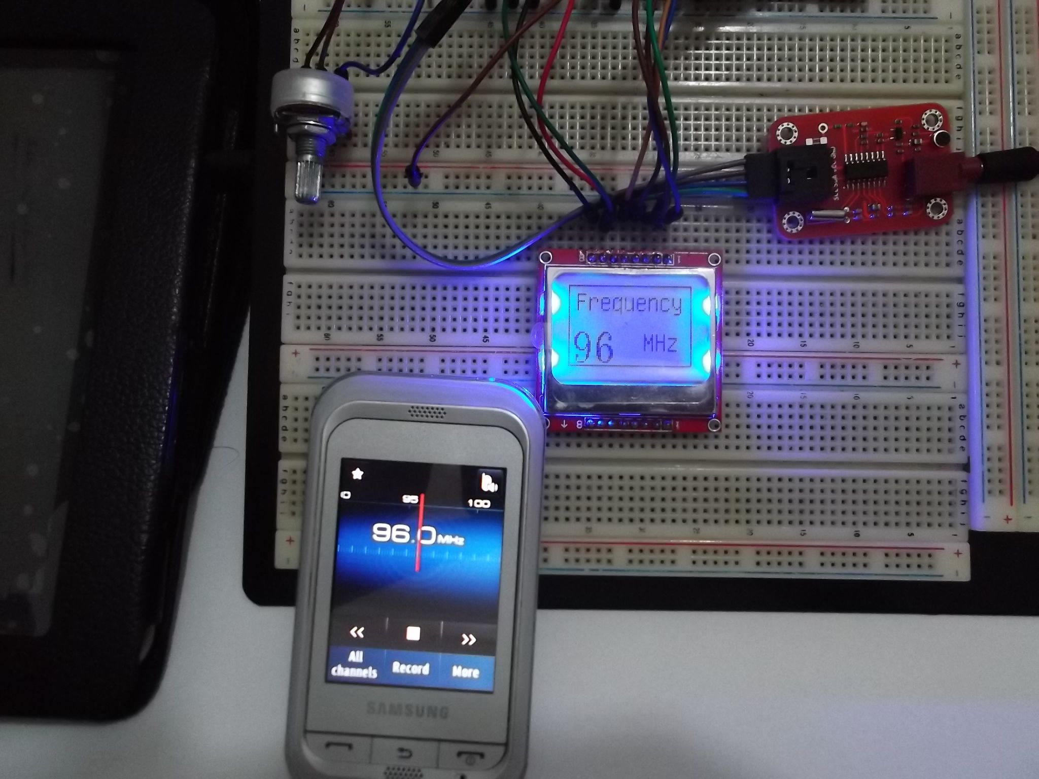 Build Your FM Transmission Station With Arduino : 7 Steps - Instructables