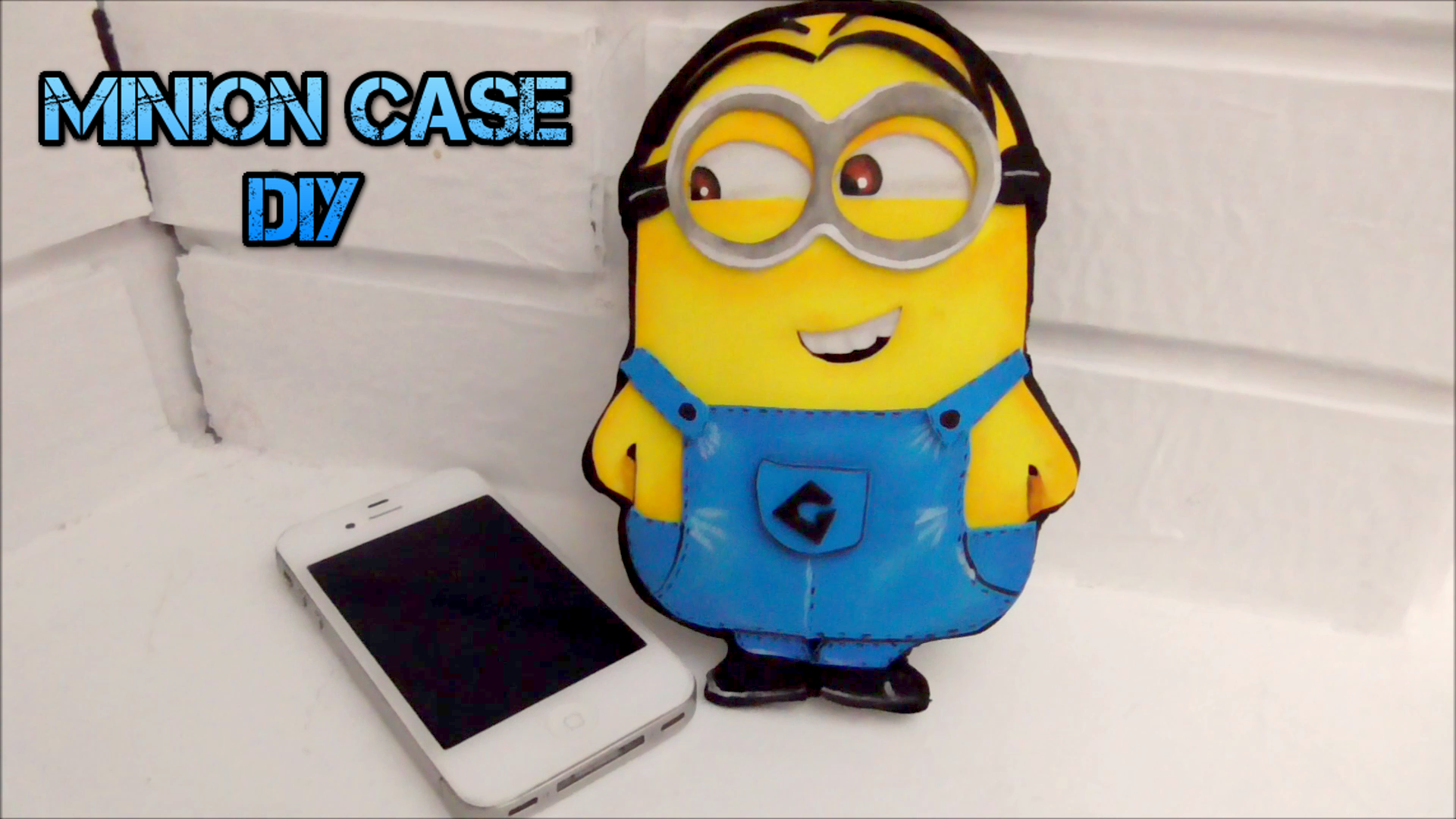 How to Make an Easy Minion Case With Eva or Foam. DIY Easy Crafts ...