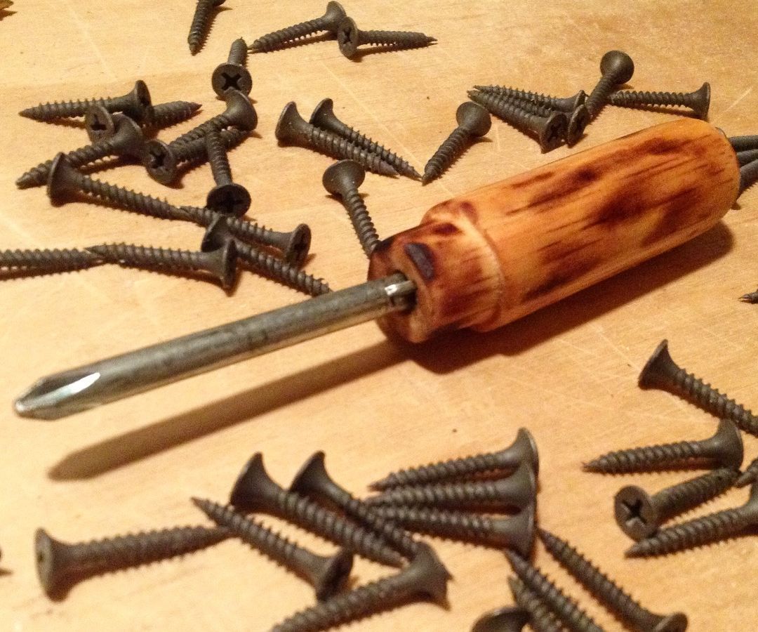 Wooded Handle for Flip-slop Screwdriver : 5 Steps - Instructables