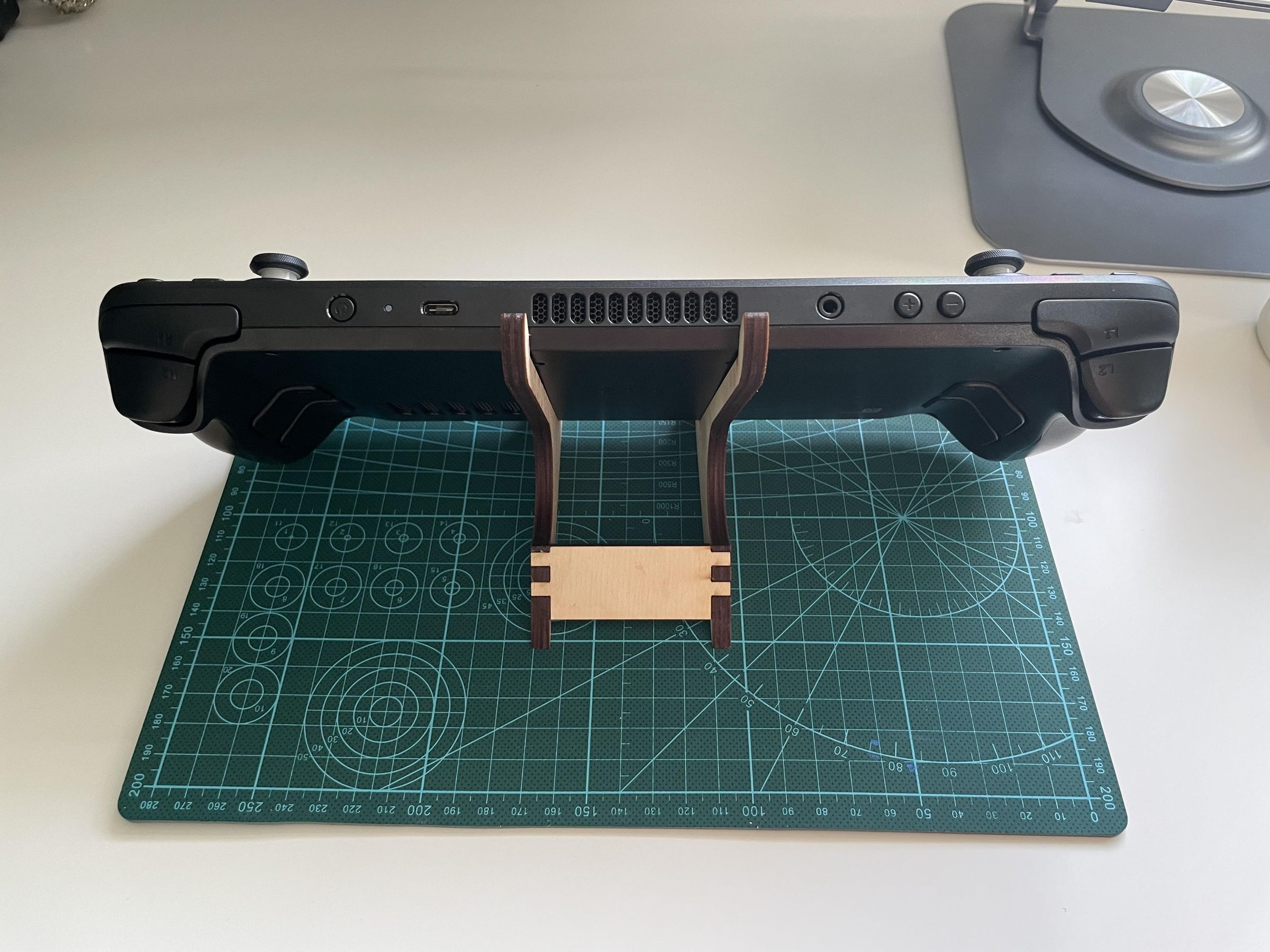 Laser Cut and Assembled Steam Deck Stand : 7 Steps - Instructables