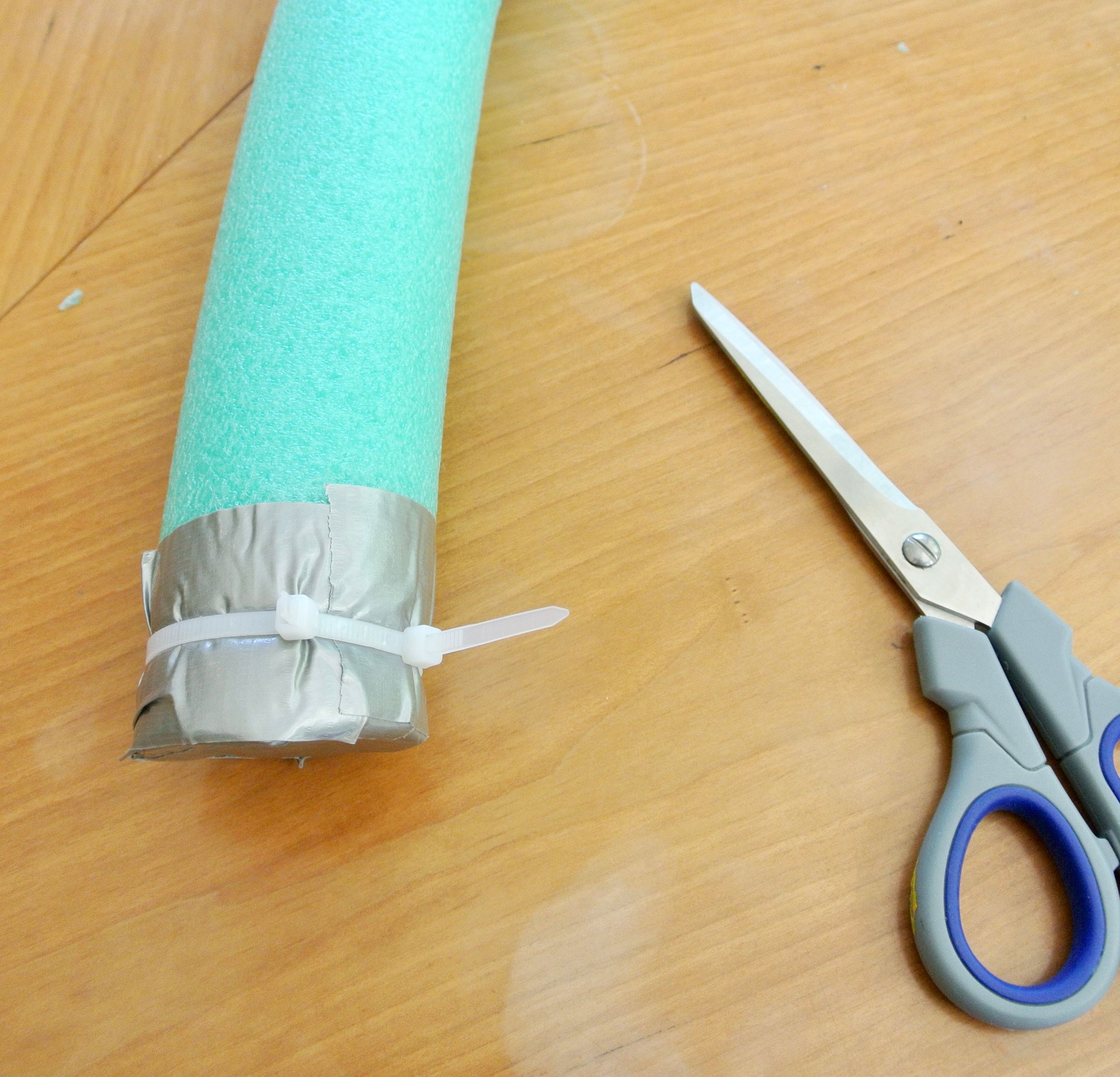 Use a Pool Noodle As a Mini Shower : 5 Steps (with Pictures ...