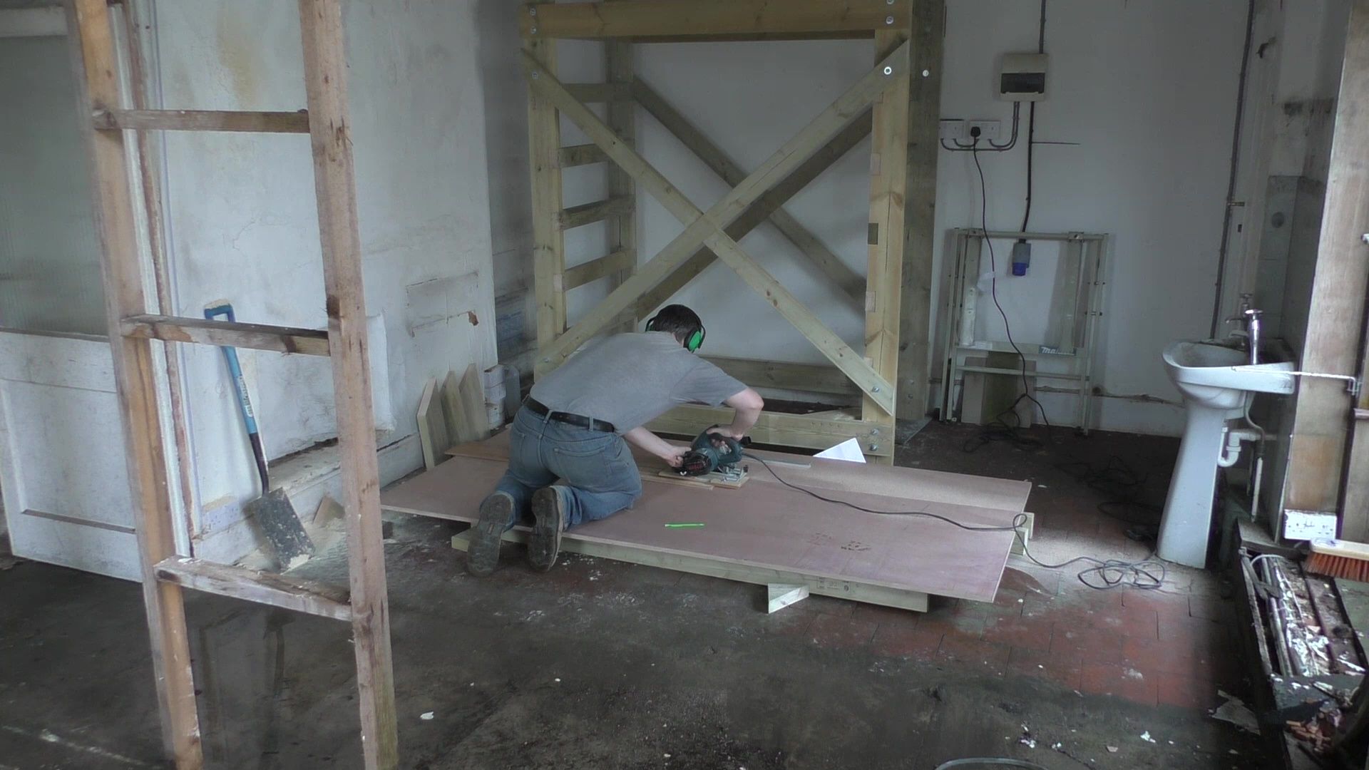 Wooden Scaffolding Tower : 11 Steps (with Pictures) - Instructables