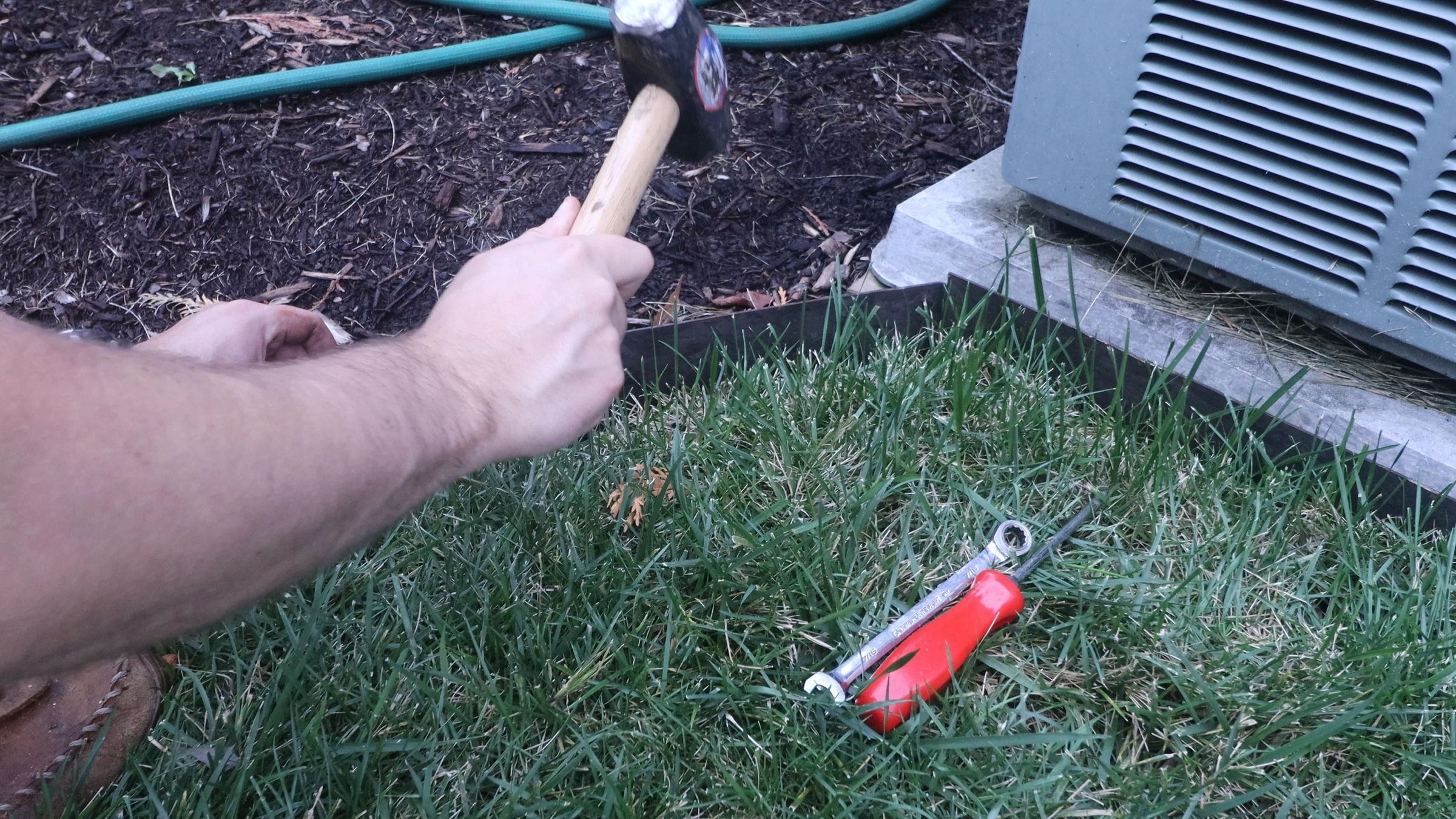 DIY Hammer-In Steel Garden Edging : 8 Steps (with Pictures) - Instructables