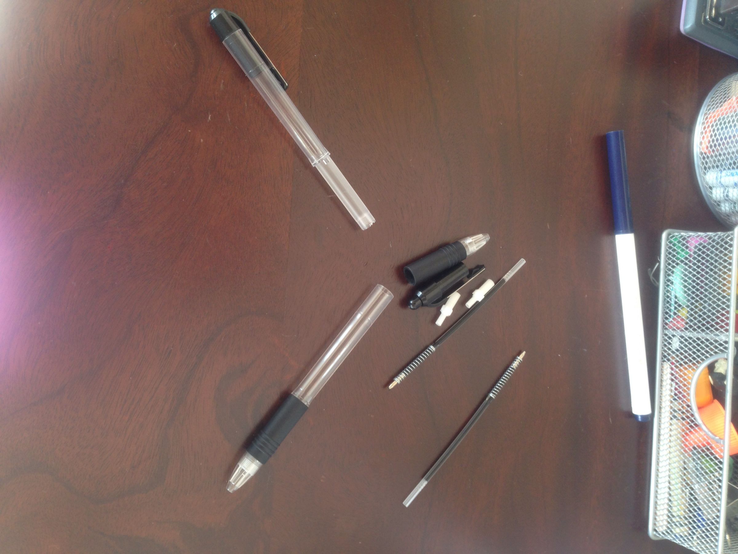 How to Make a Z-Grip Pen Spinning Pen : 4 Steps - Instructables
