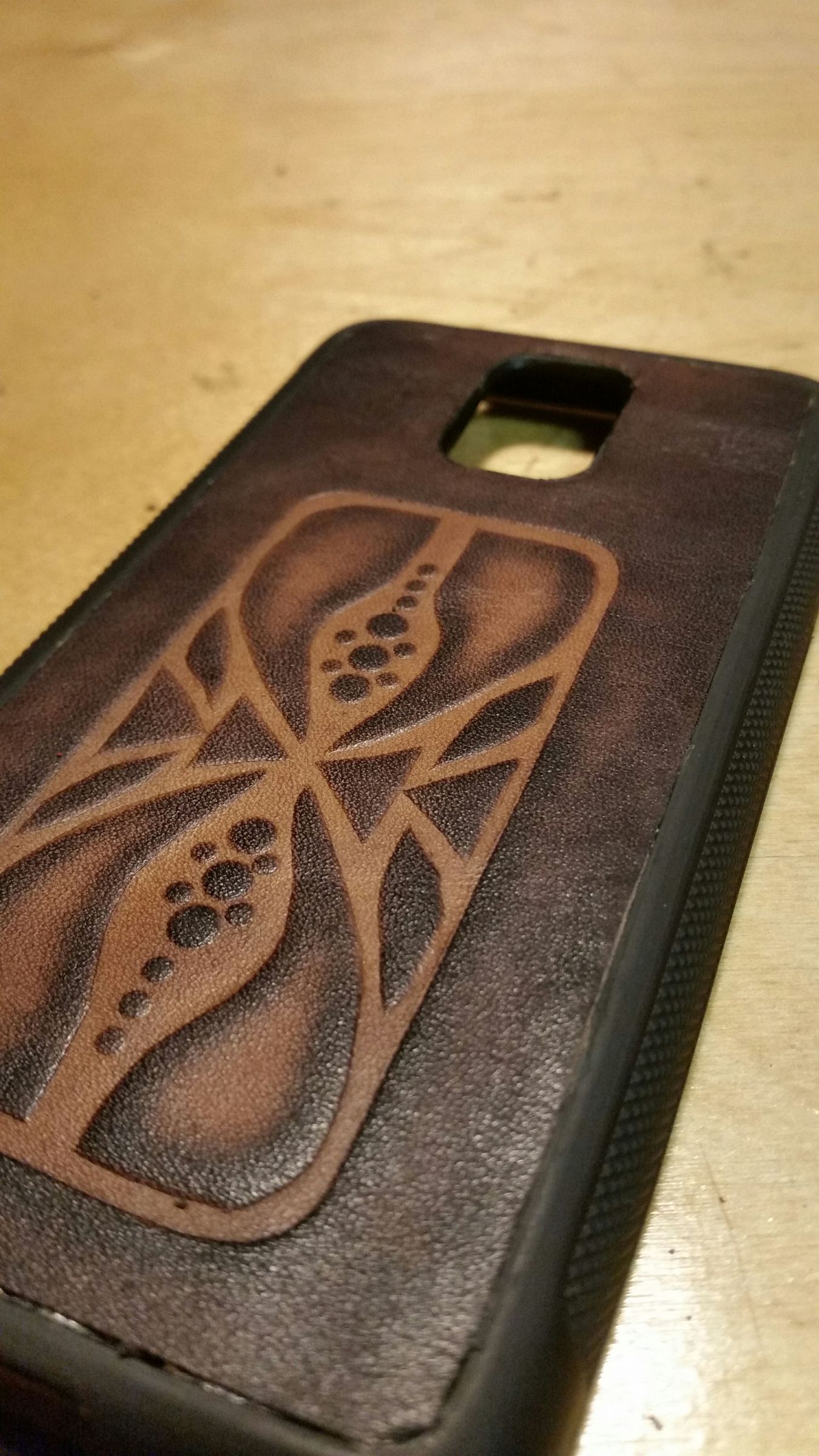 Phone Leather Case : 4 Steps (with Pictures) - Instructables