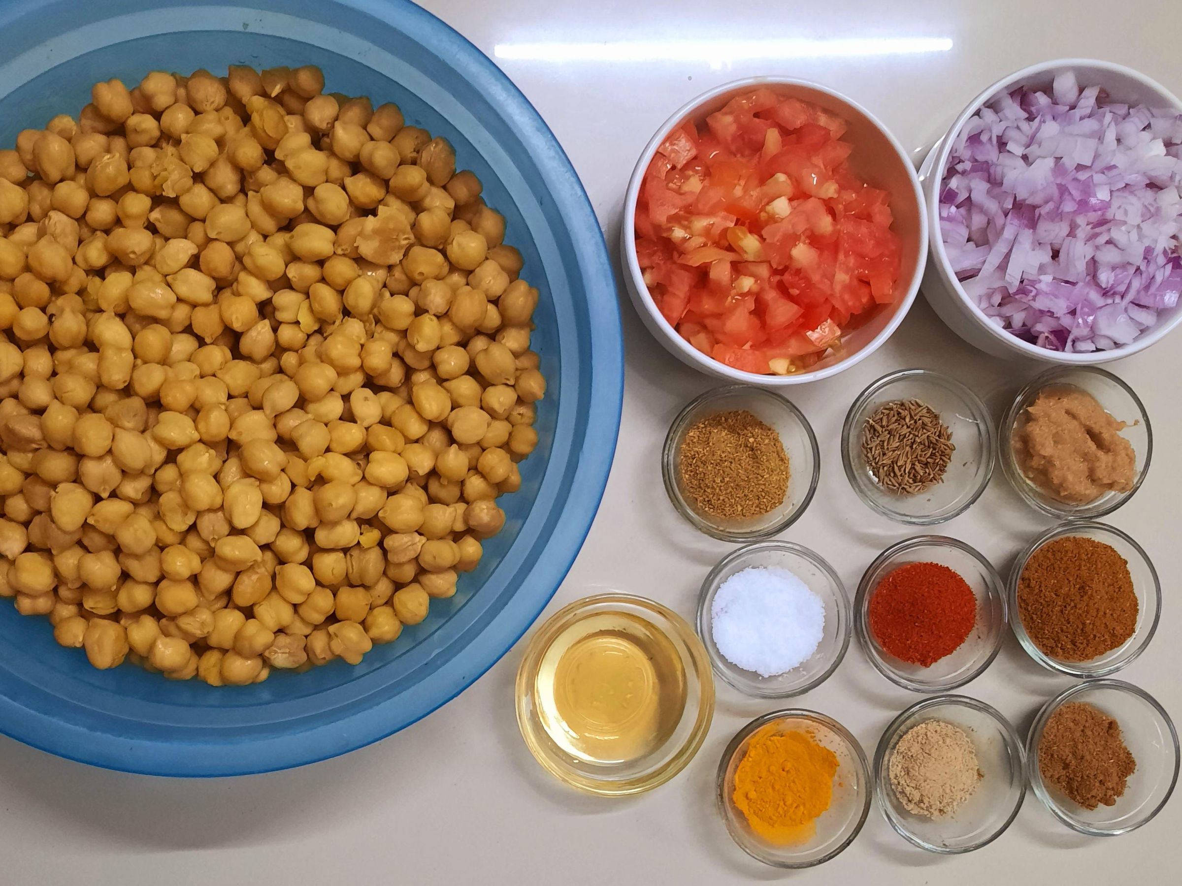 Chole Samosa Chat - the Roshni Way! : 23 Steps (with Pictures ...
