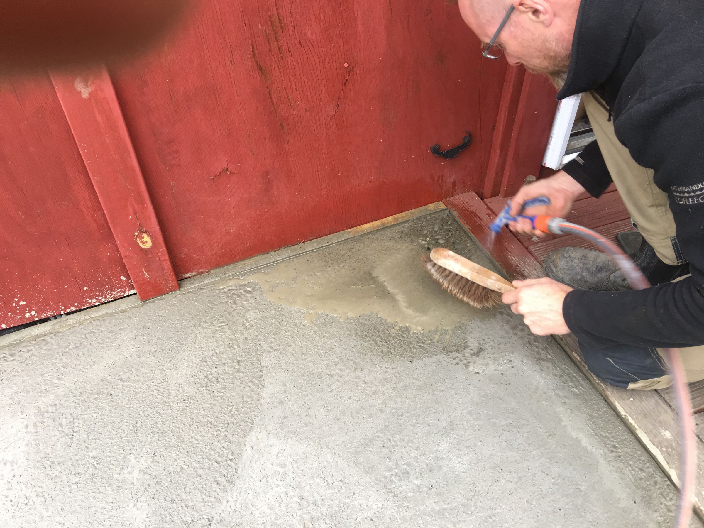 Making an Exposed Aggregate Concrete Path : 8 Steps (with Pictures ...