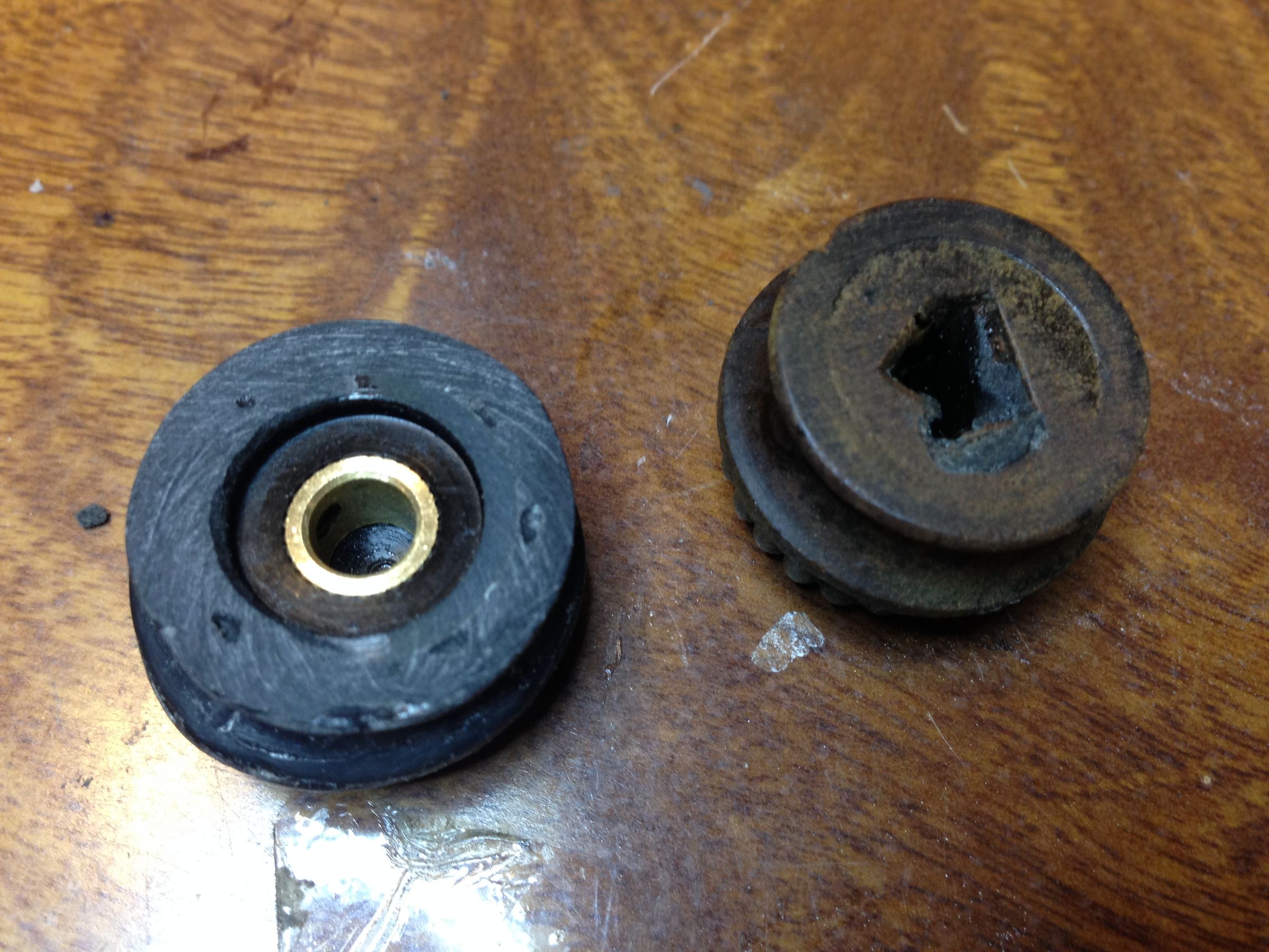 How to Make Lost Knobs of Antique Radio : 6 Steps (with Pictures ...