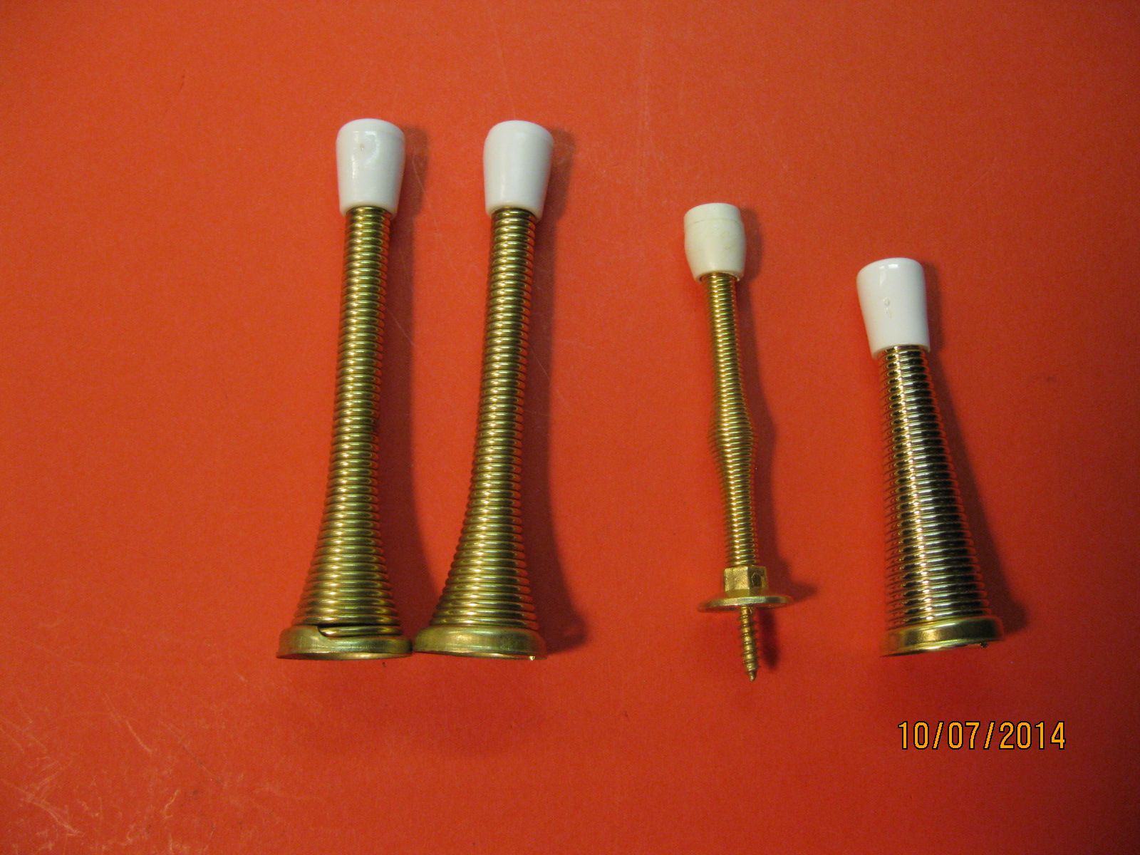 The Spring Bouquet- a Super Cheap DIY Spooky Sound Effects Device. : 6 ...