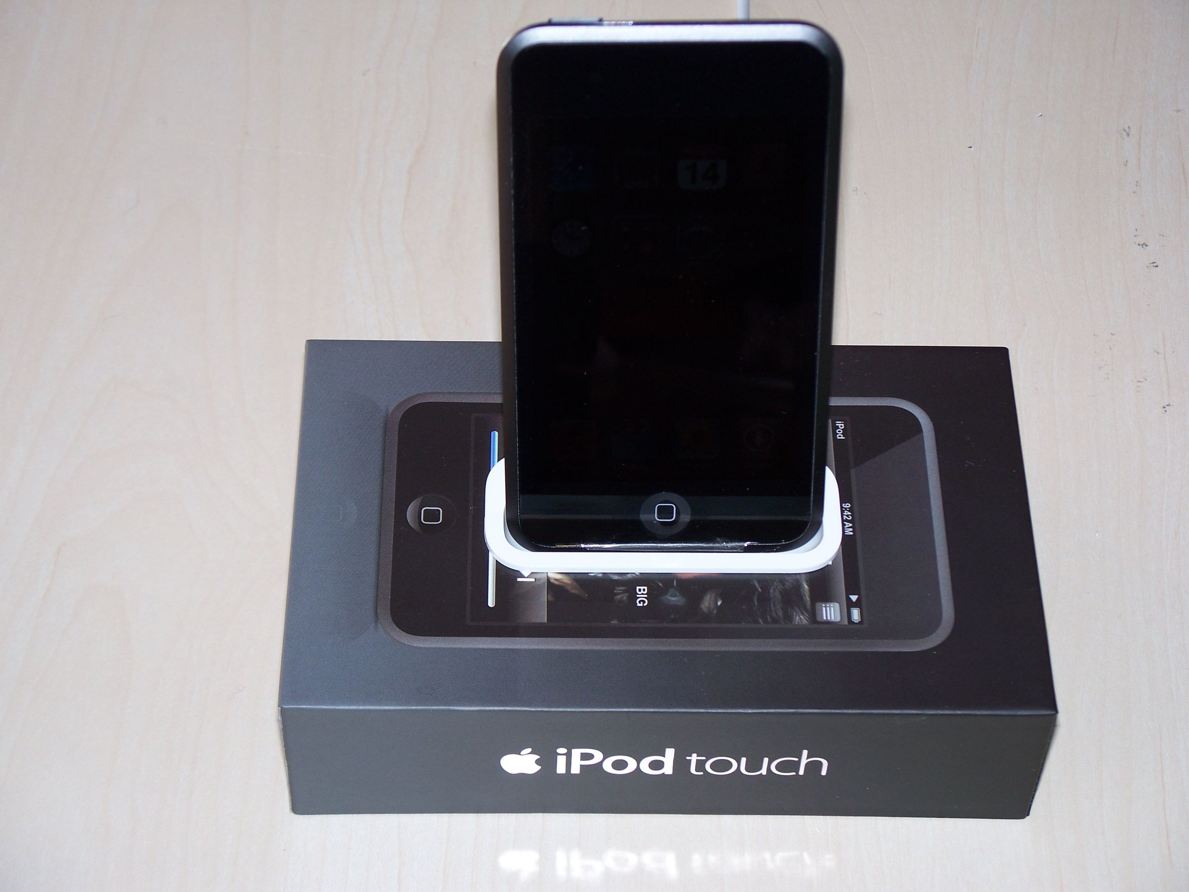 Free IPod Touch Dock : 5 Steps (with Pictures) - Instructables