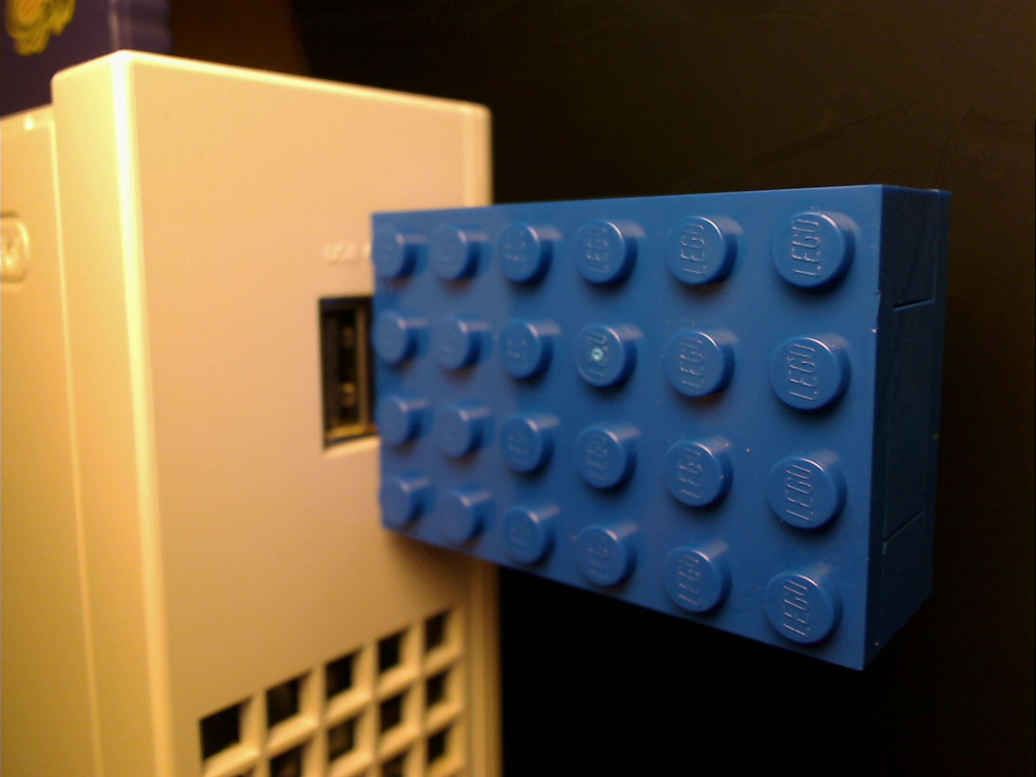 Temporary Lego USB Case - Instructables