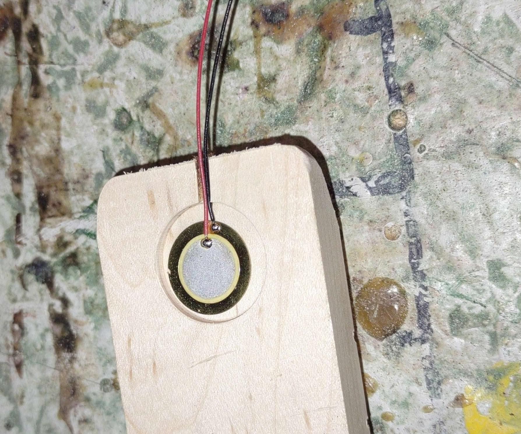 3 String Guitar Made From Hardware Store Parts: the Sledgehammer : 8 ...