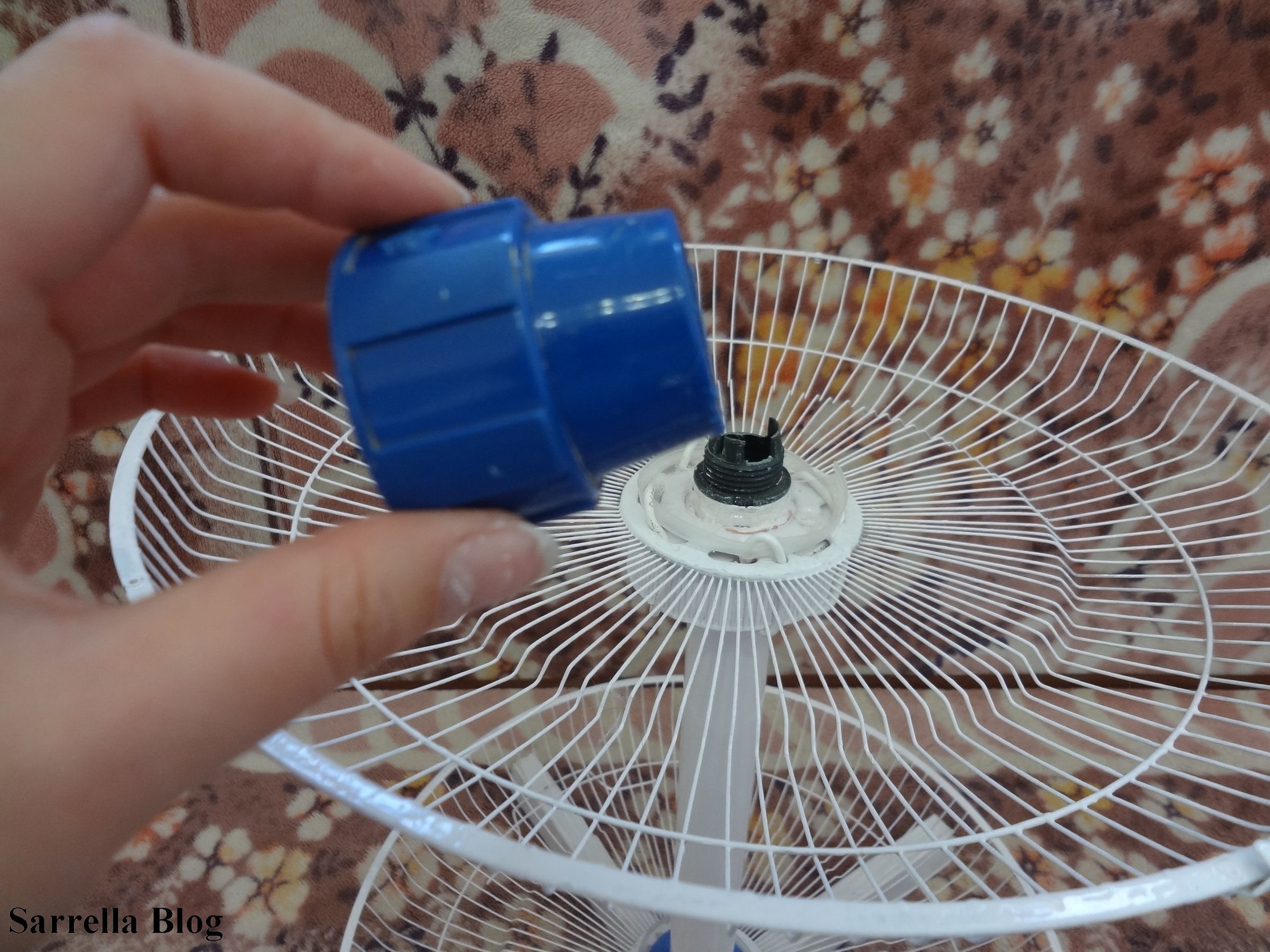 Shoes Storage Stand Out of Old Fans : 30 Steps (with Pictures ...