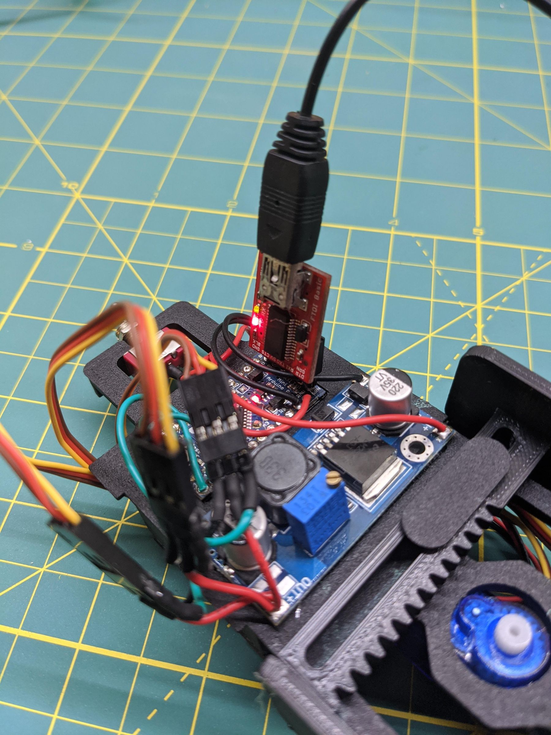 Itsy Bitsy: an Untethered Climbing Robot : 5 Steps (with Pictures) - Instructables